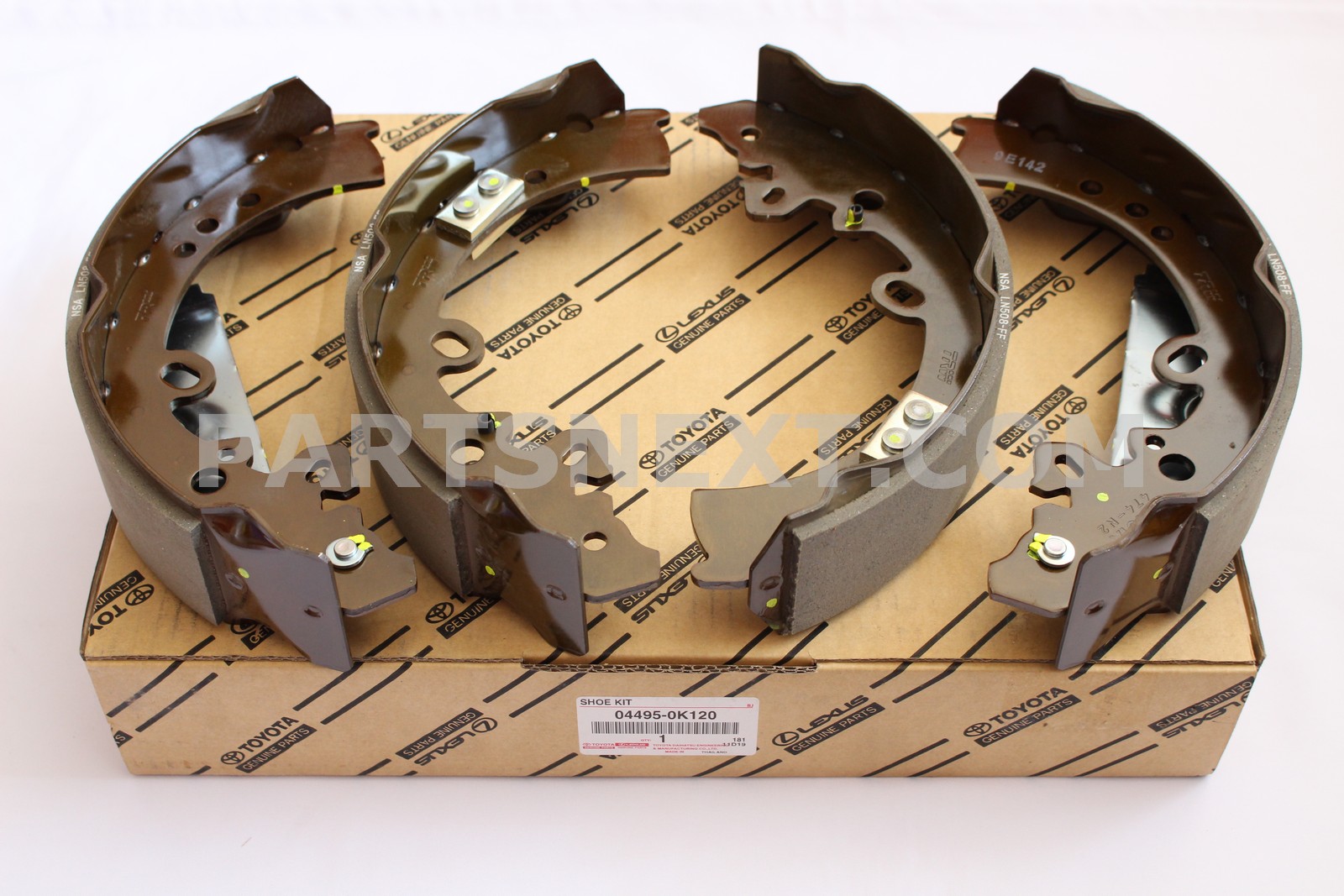 Toyota :: 04495-0K120 SHOE KIT, REAR BRAKE