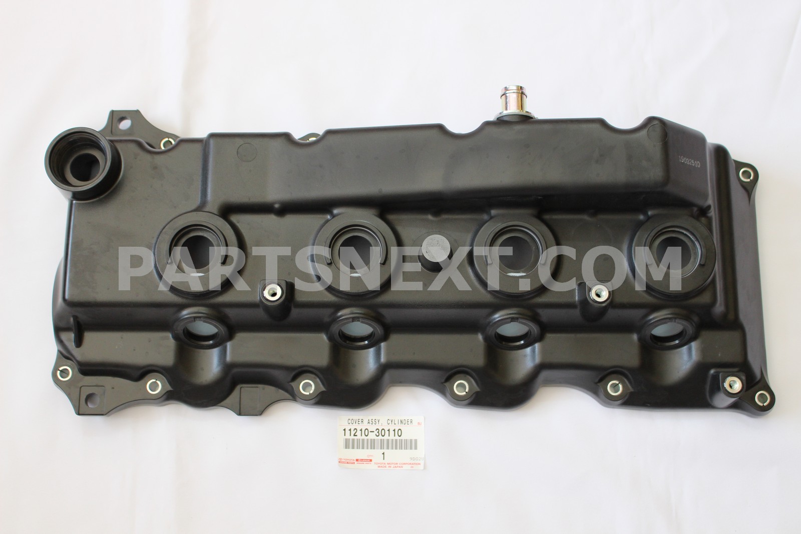 Toyota :: 11210-30110 COVER SUB-ASSY, CYLINDER HEAD