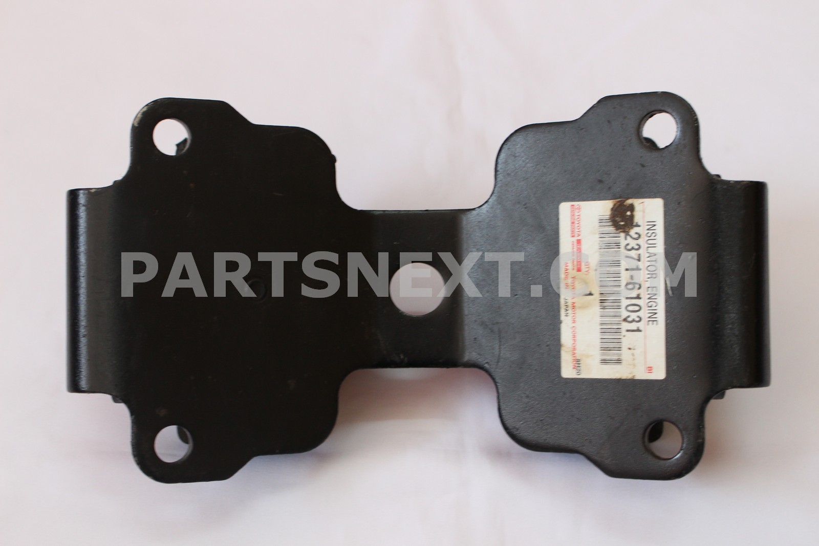 Toyota :: 12371-61031 INSULATOR, ENGINE MOUNTING, REAR NO.1