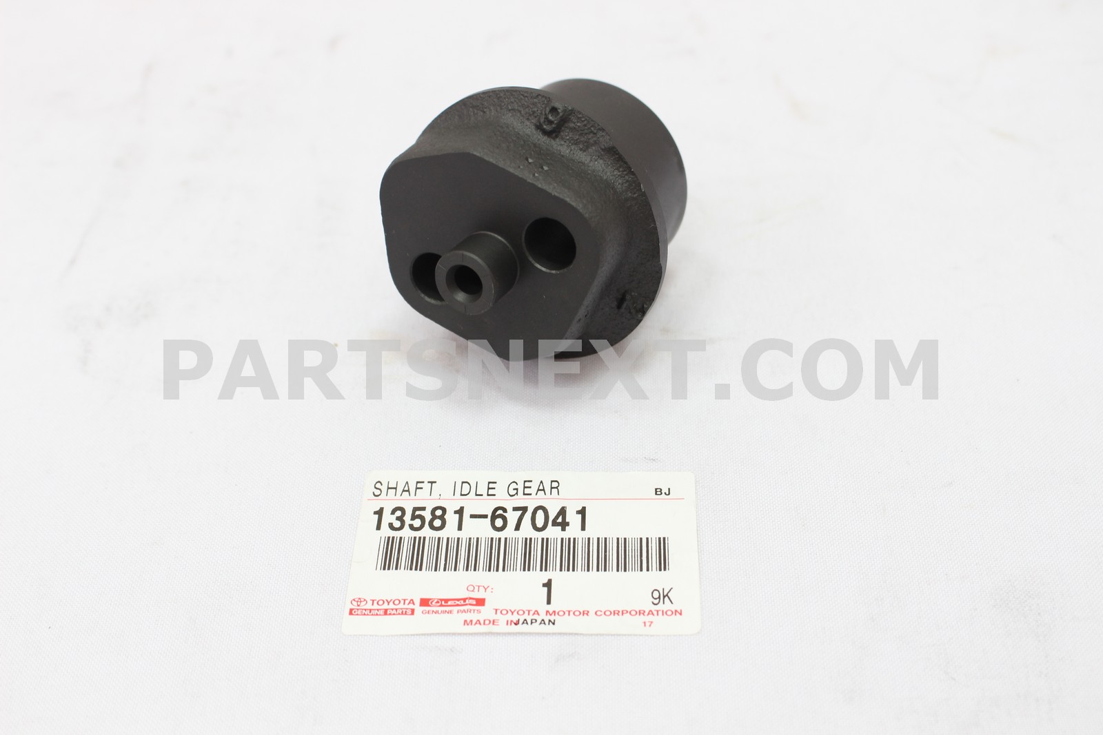 Toyota :: 13581-67041 SHAFT, IDLE GEAR, NO.1