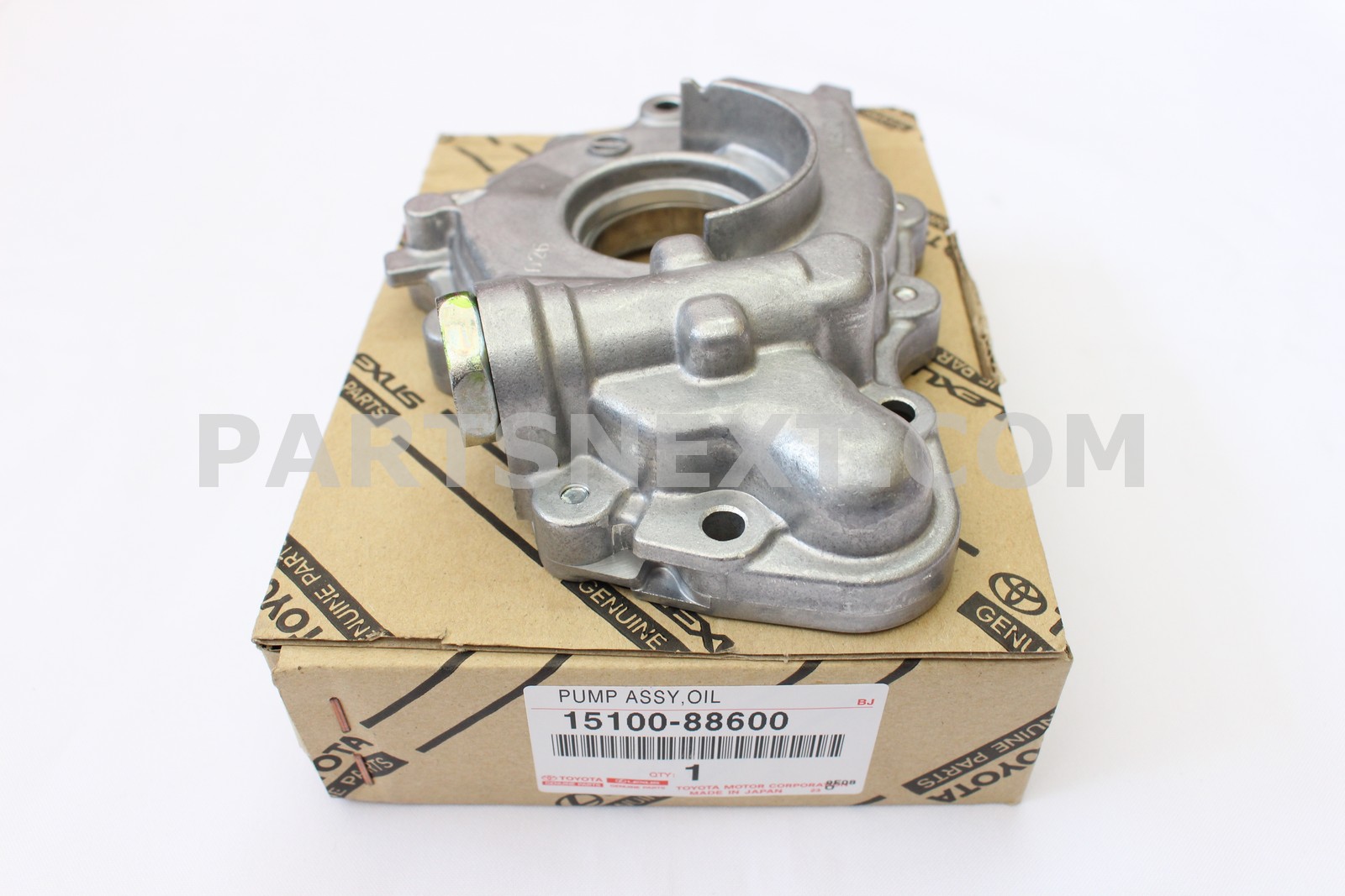 Toyota :: 15100-88600 PUMP ASSY, OIL