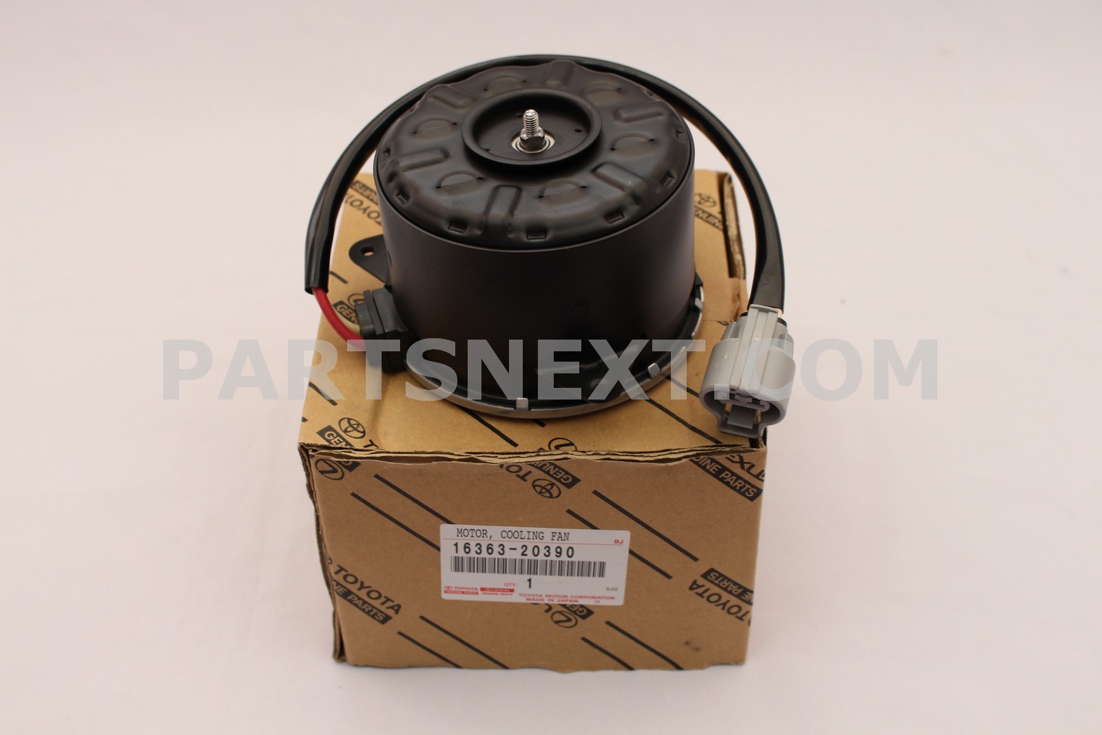 Toyota :: 16363-20390 MOTOR, COOLING FAN