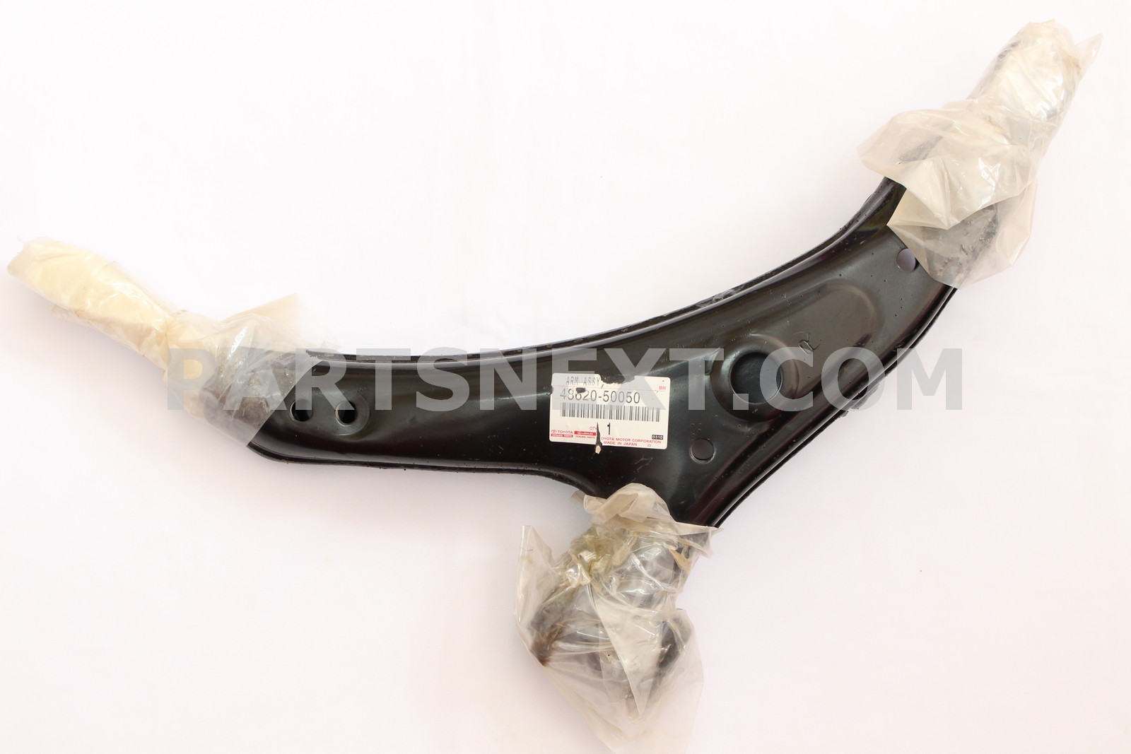 Toyota :: 48620-50050 ARM ASSY, FRONT SUSPENSION, LOWER RH