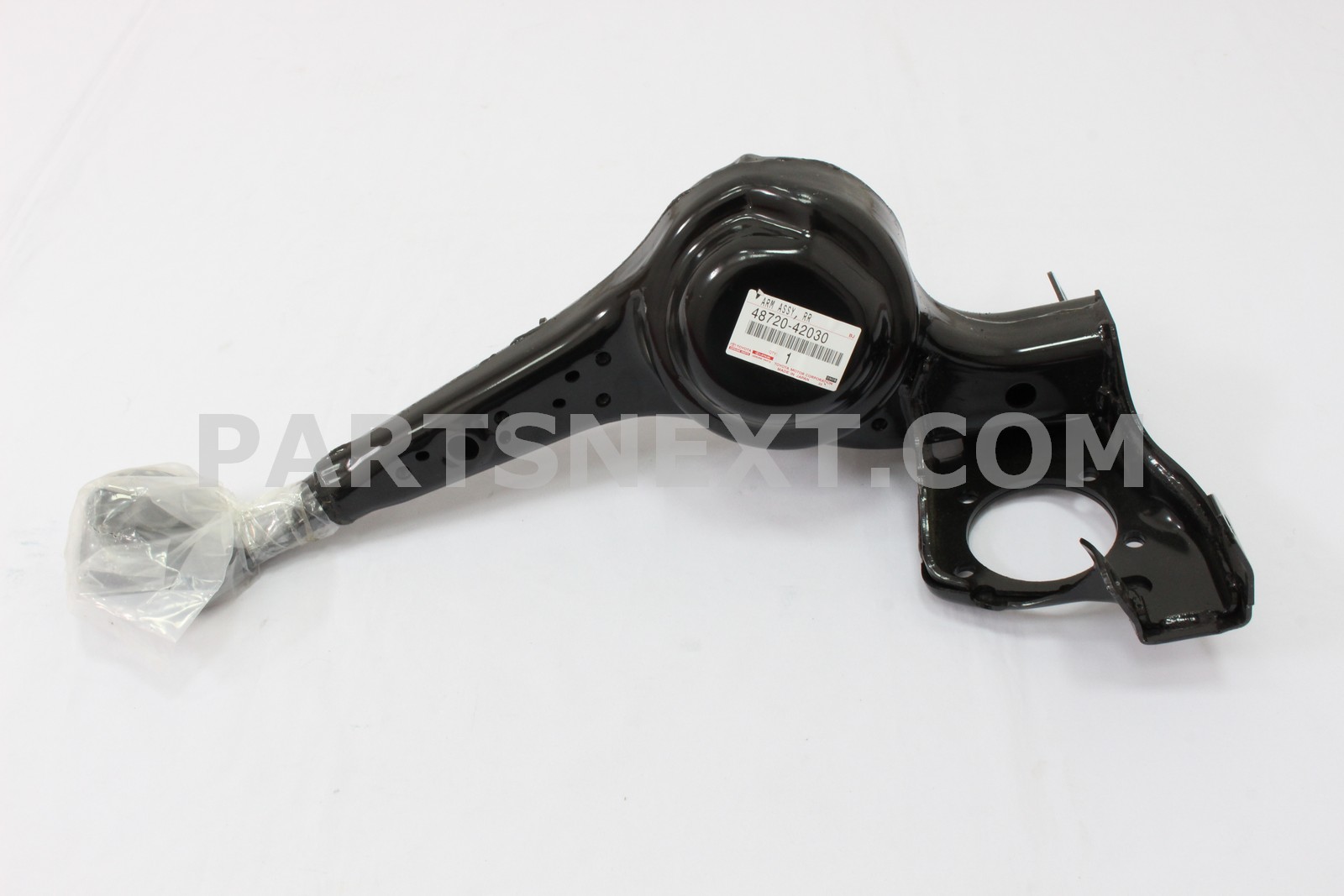 Toyota :: 48720-42030 ARM SUB-ASSY, REAR SUSPENSION, LH