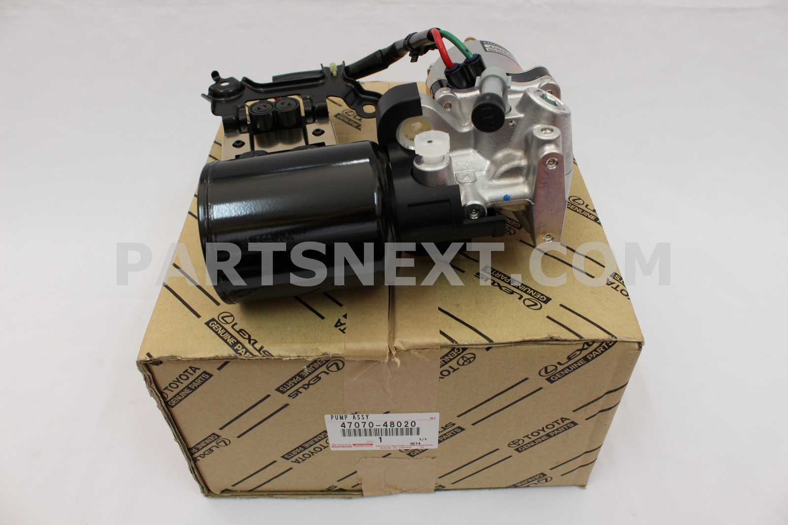 Toyota :: 47070-48020 PUMP ASSY, BRAKE BOOSTER