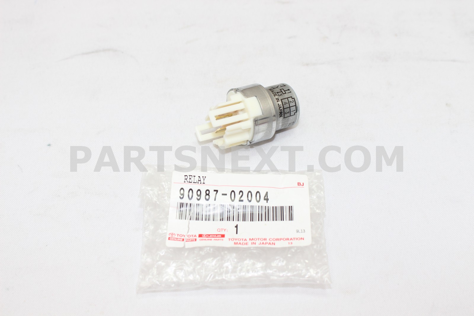 Toyota :: 90987-02004 RELAY