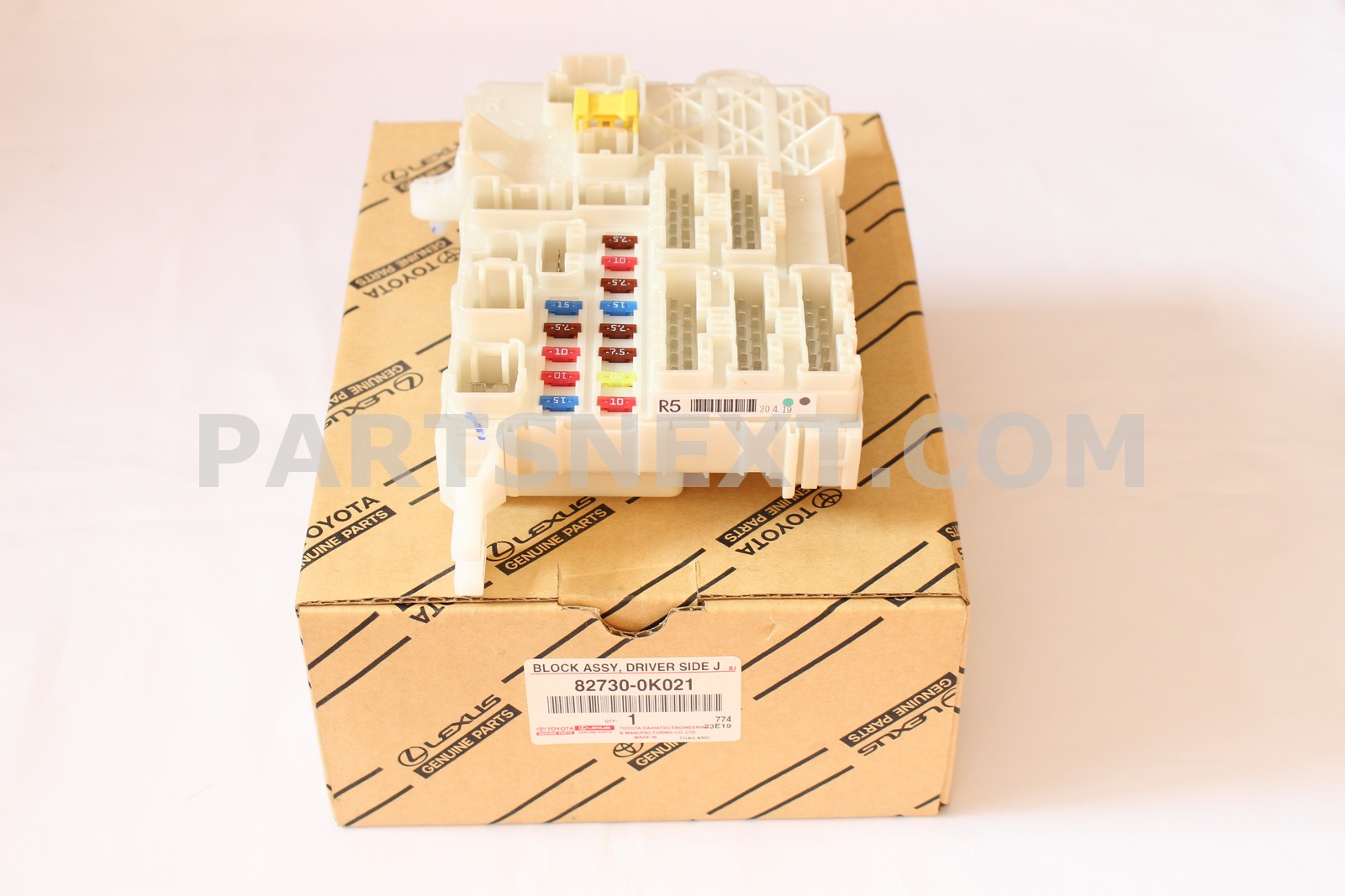 Toyota :: 82730-0K021 BLOCK ASSY, DRIVER SIDE JUNCTION