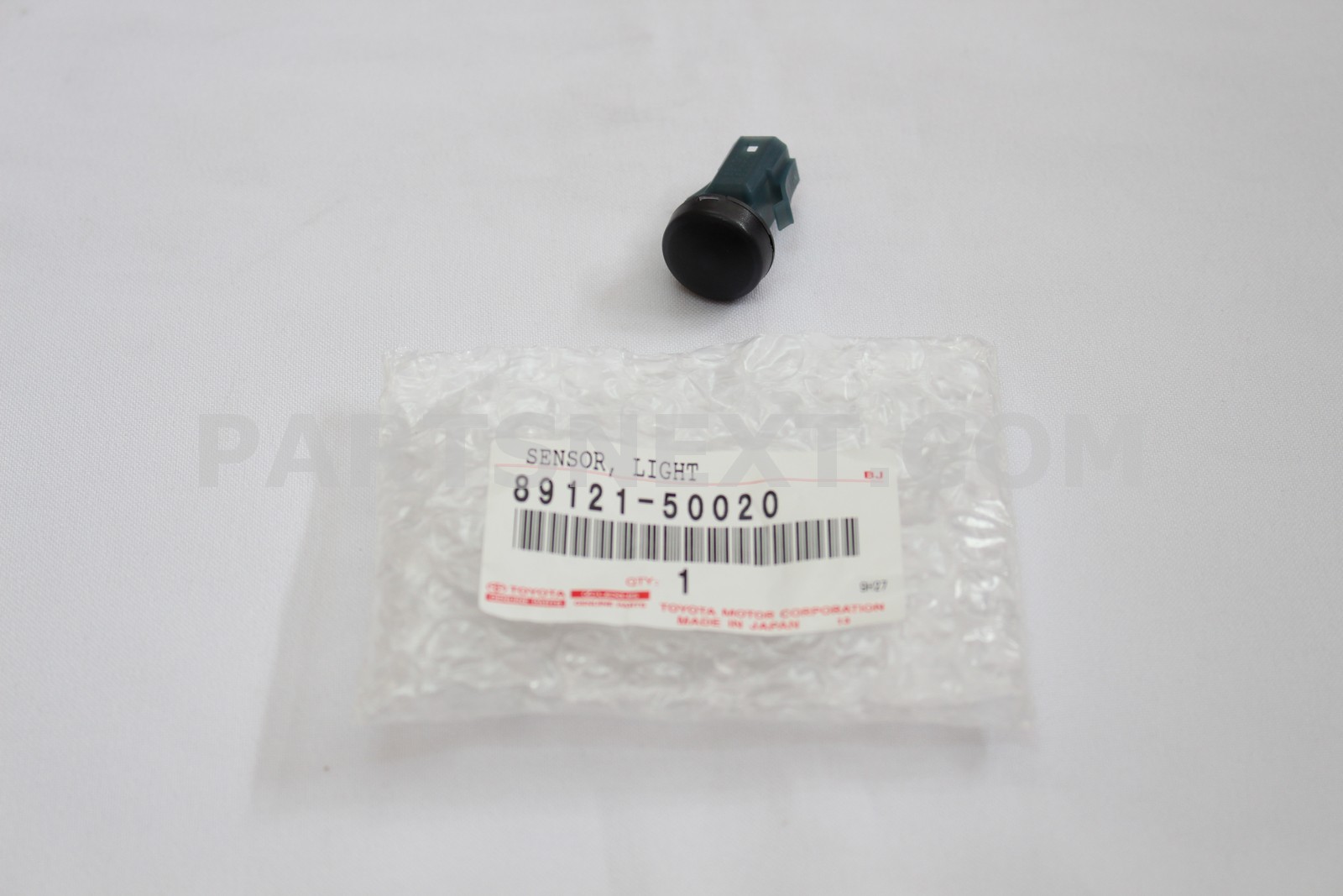 Toyota :: 89121-50020 SENSOR, AUTOMATIC LIGHT CONTROL