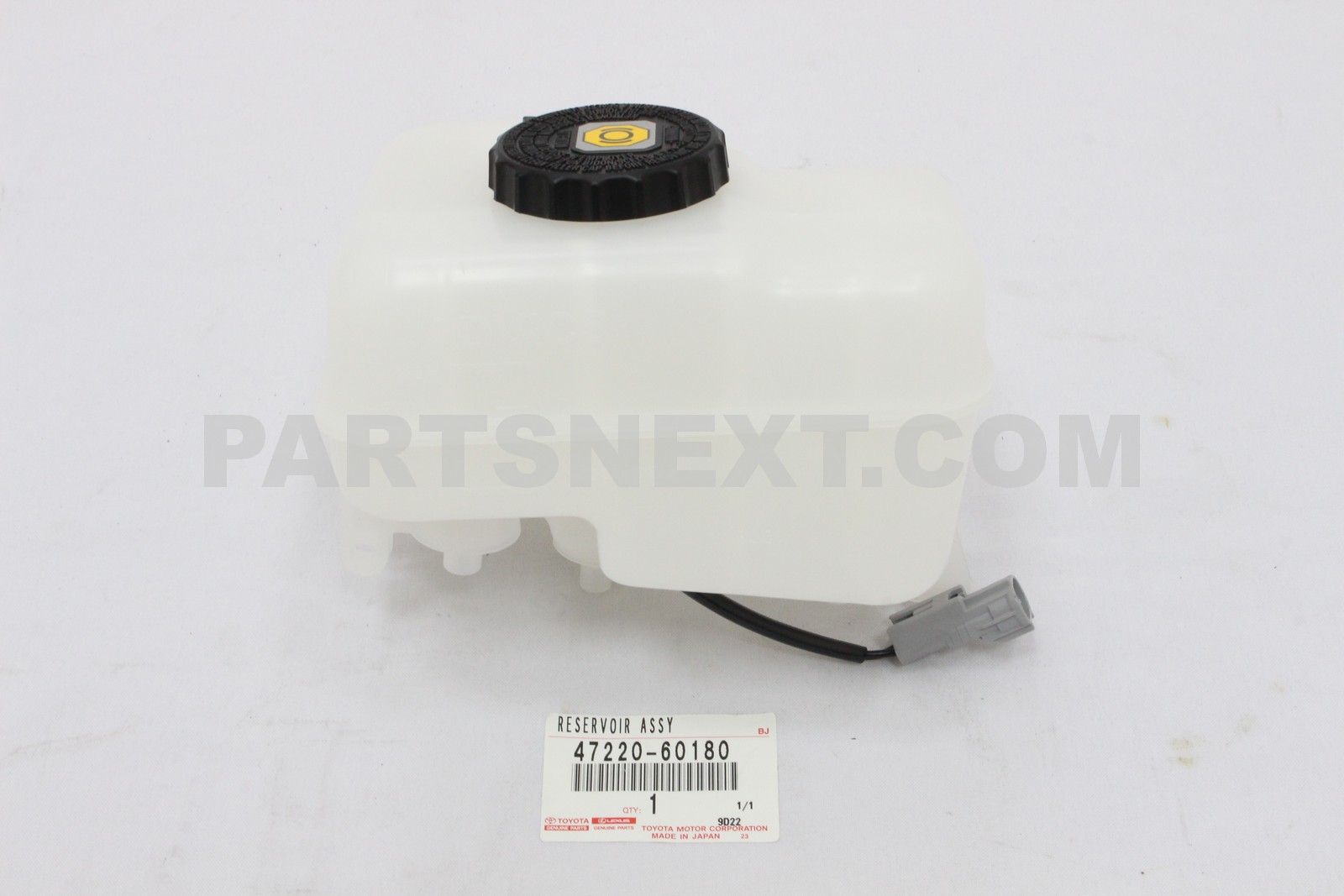 Toyota :: 47220-60180 RESERVOIR ASSY, BRAKE MASTER CYLINDER