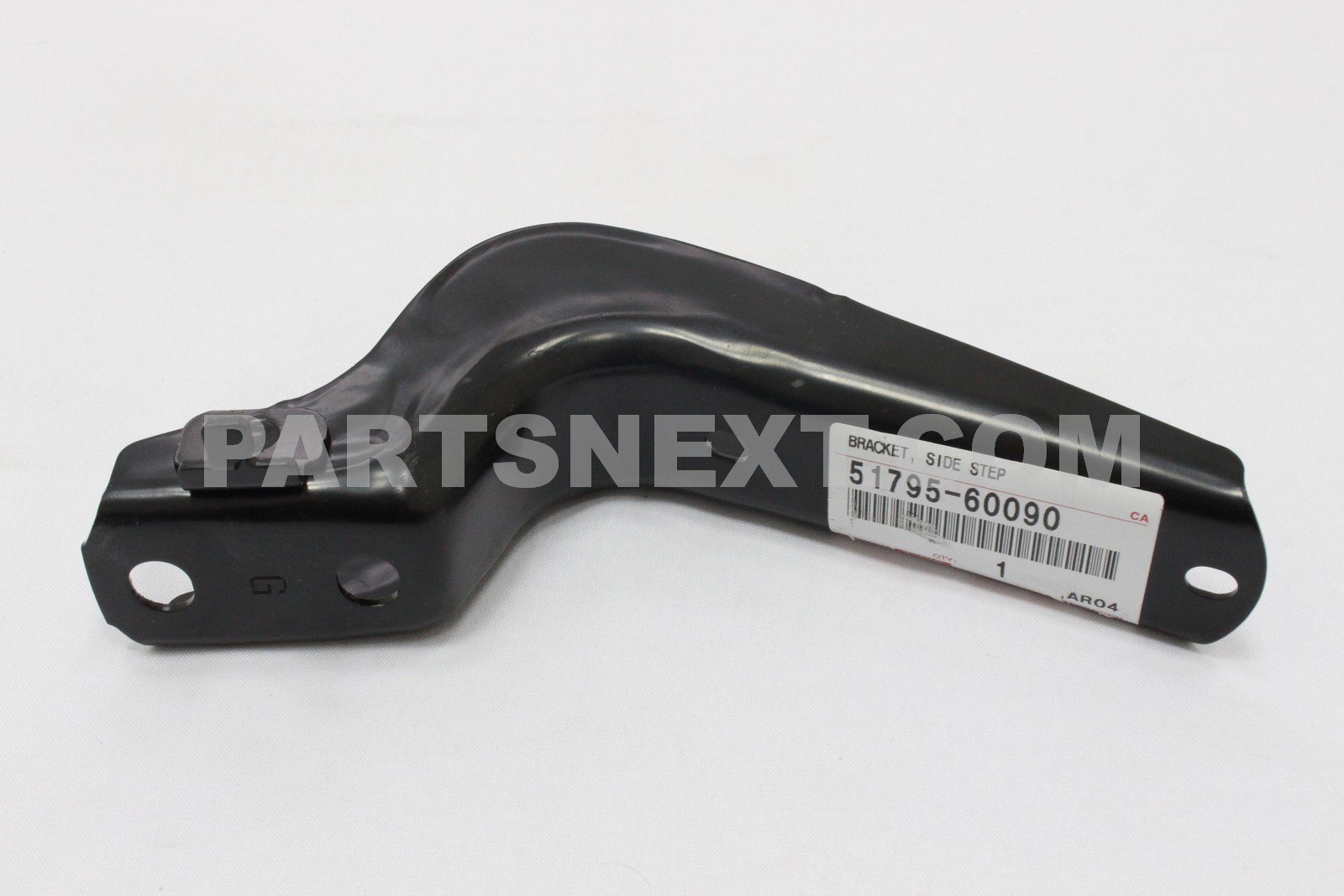 Toyota :: 51795-60090 BRACKET, SIDE STEP, NO.2 RH