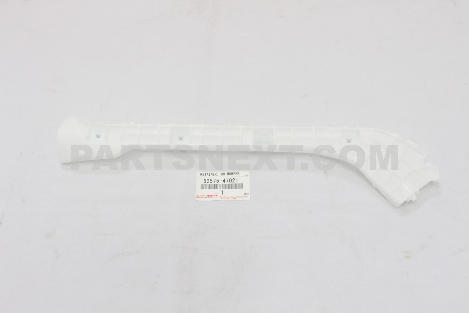 Toyota :: 52575-47021 RETAINER, REAR BUMPER SIDE, RH