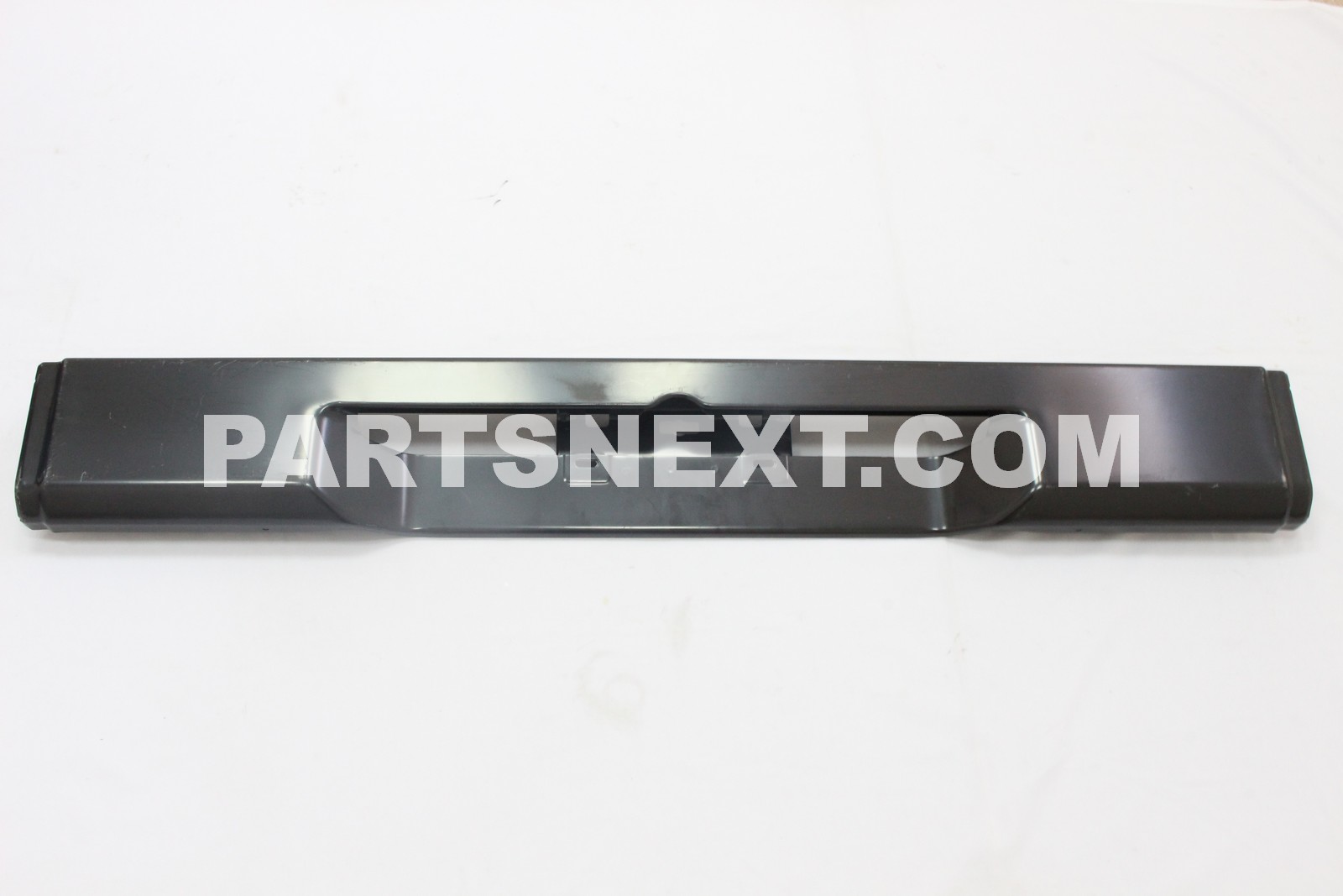 Toyota :: 65240-35090 SILL, REAR CROSS