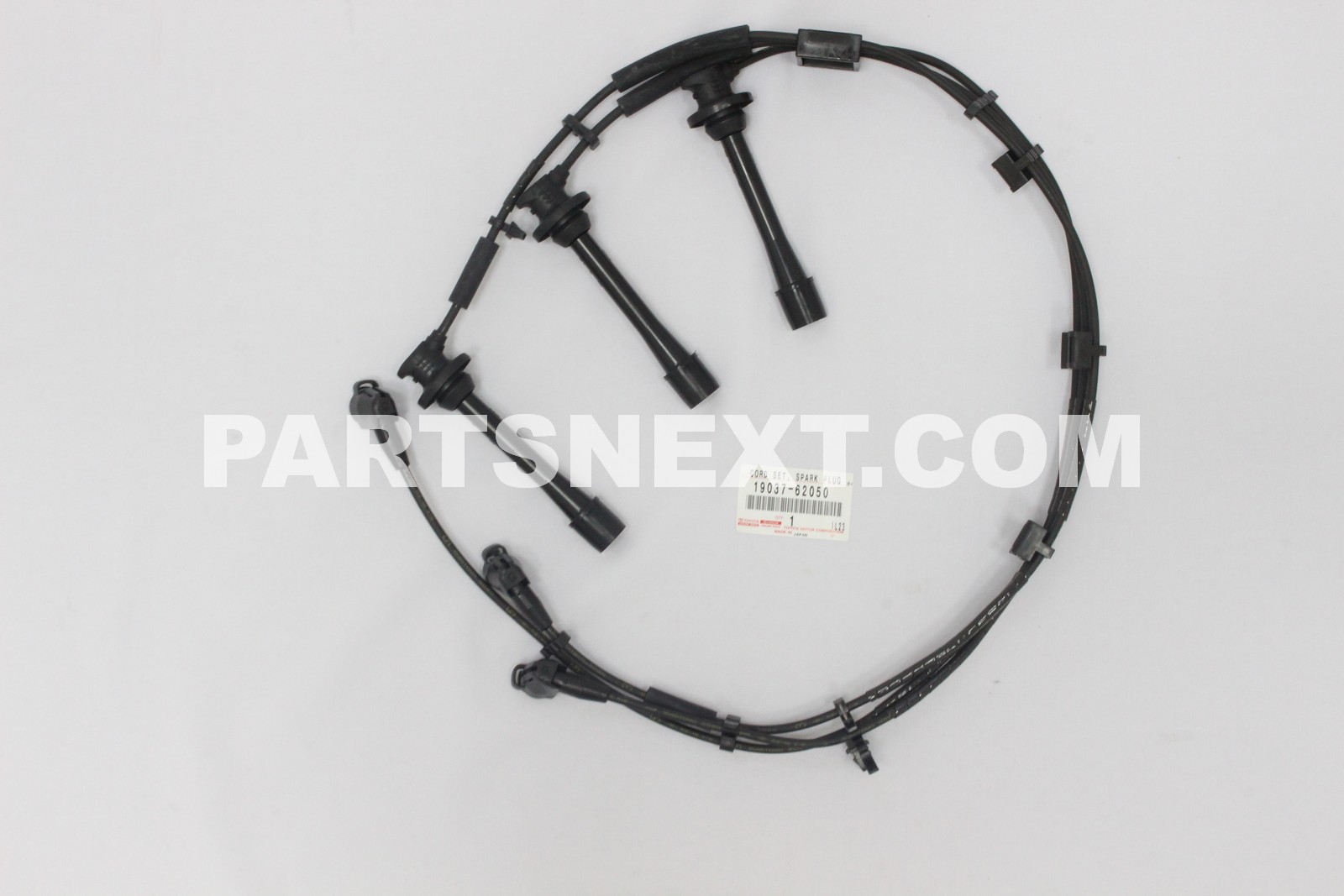 Toyota :: 19037-62050 CORD SET SPARK PLUG
