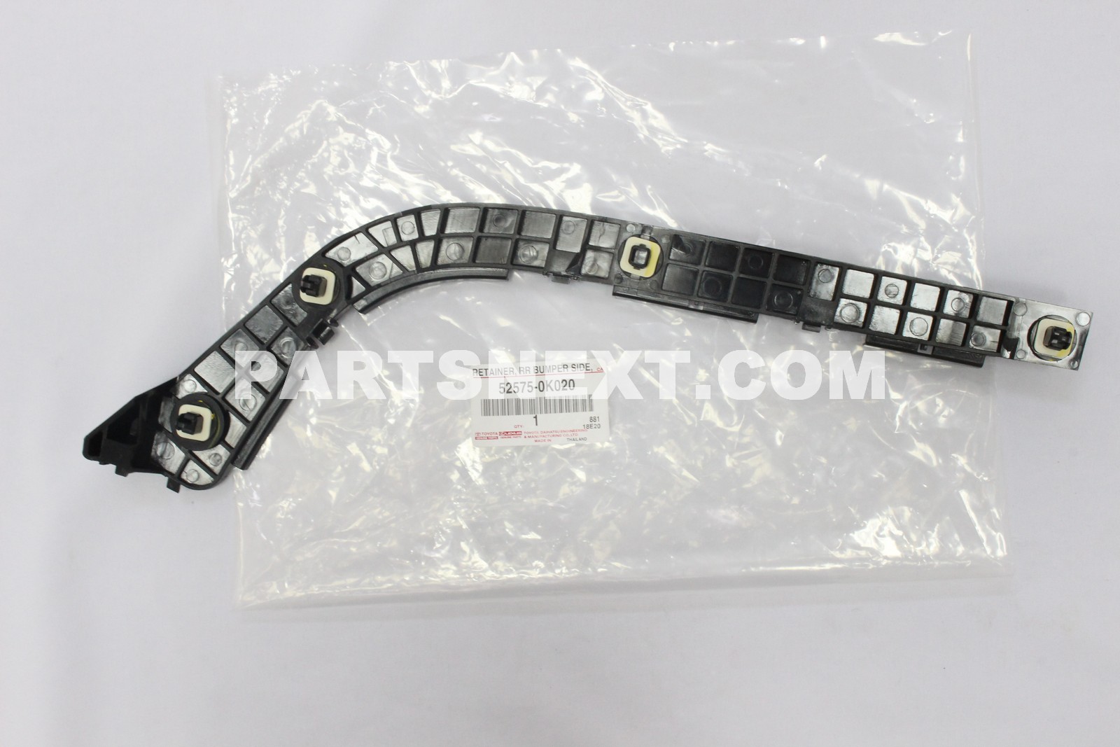 Toyota :: 52575-0K020 RETAINER, REAR BUMPER SIDE, RH
