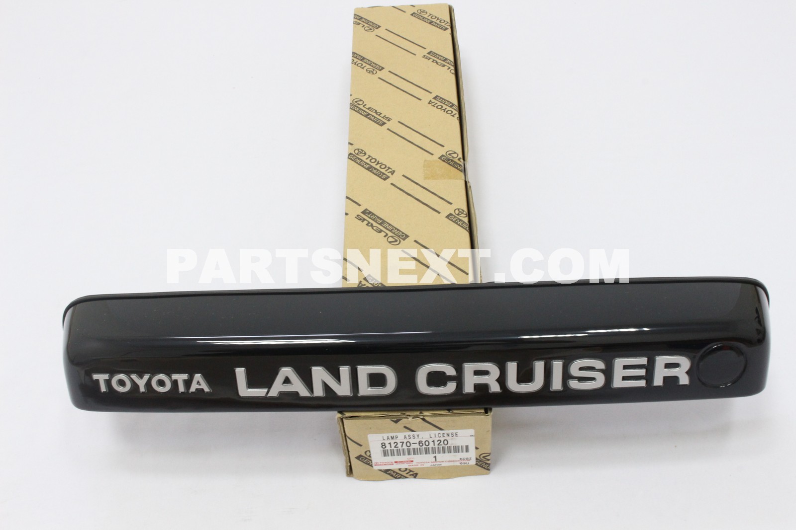 Toyota :: 81270-60120 LAMP ASSY, LICENSE PLATE