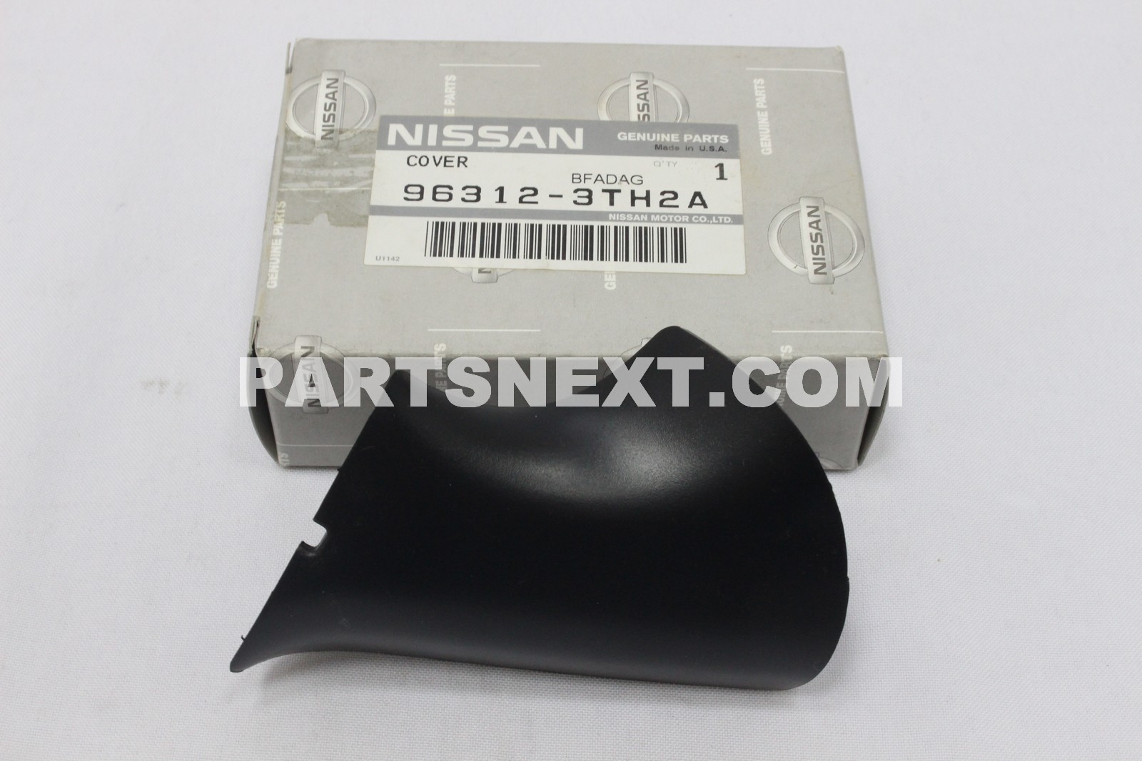 Nissan :: 96312-3TH2A COVER-FRONT DOOR CORNER,RH