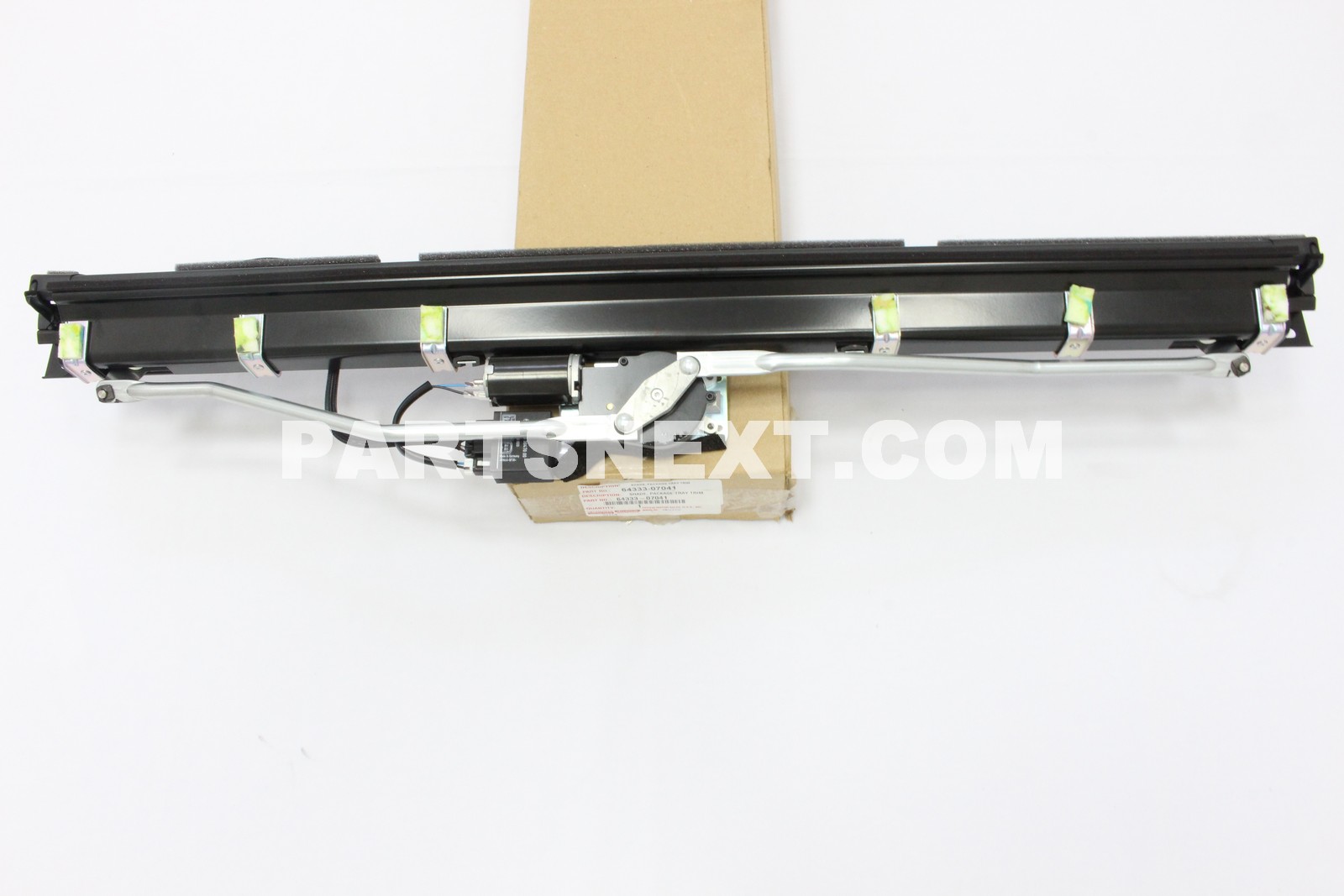 Toyota :: 64333-07041 SHADE ASSY, REAR WINDOW