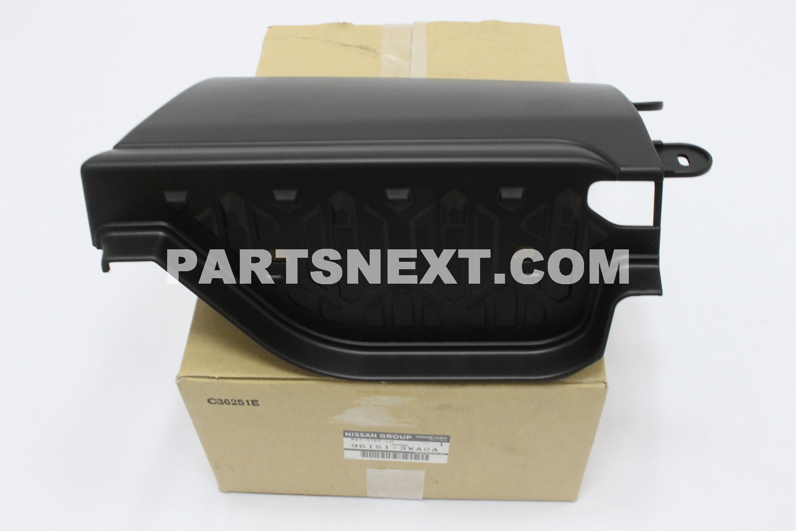Nissan :: 96151-3XA0A MAT STEP,LH
