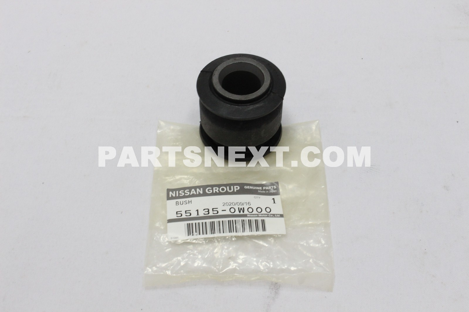 Nissan :: 55135-0W000 BUSH-PANHARD ROD