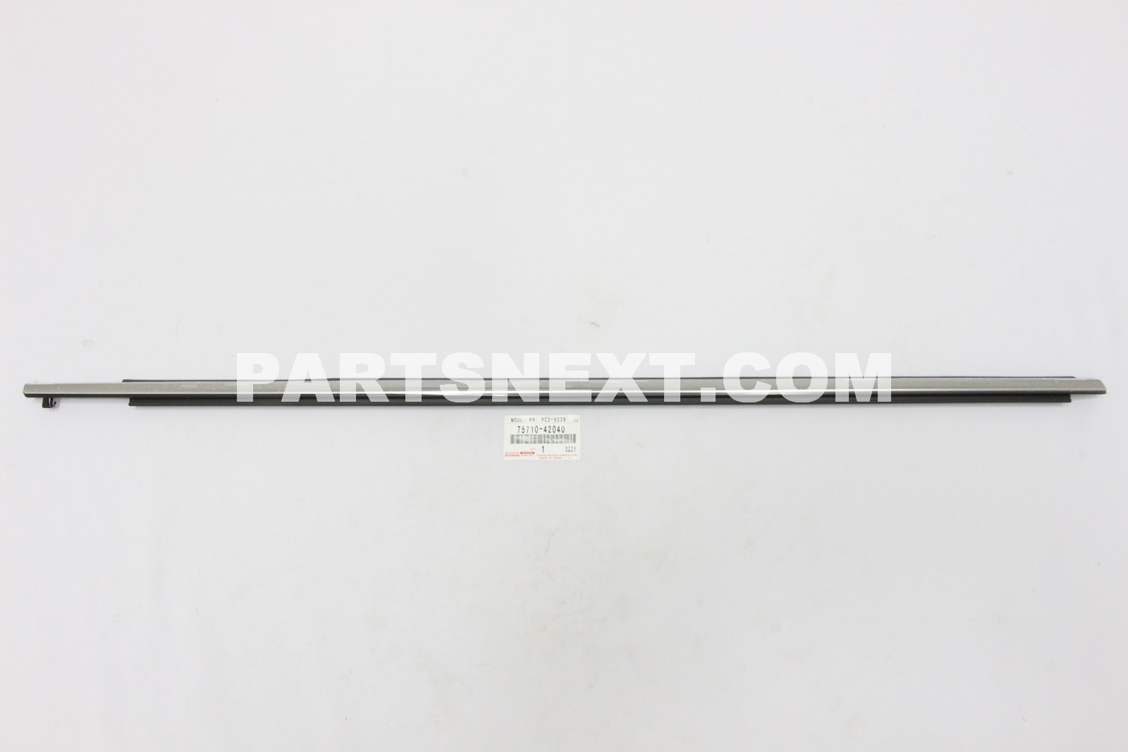 Toyota :: 75710-42040 MOULDING ASSY, FRONT DOOR BELT, RH