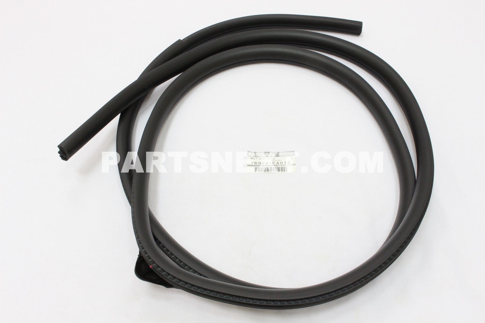 Nissan :: 76922-CA012 WELT BODY SIDE