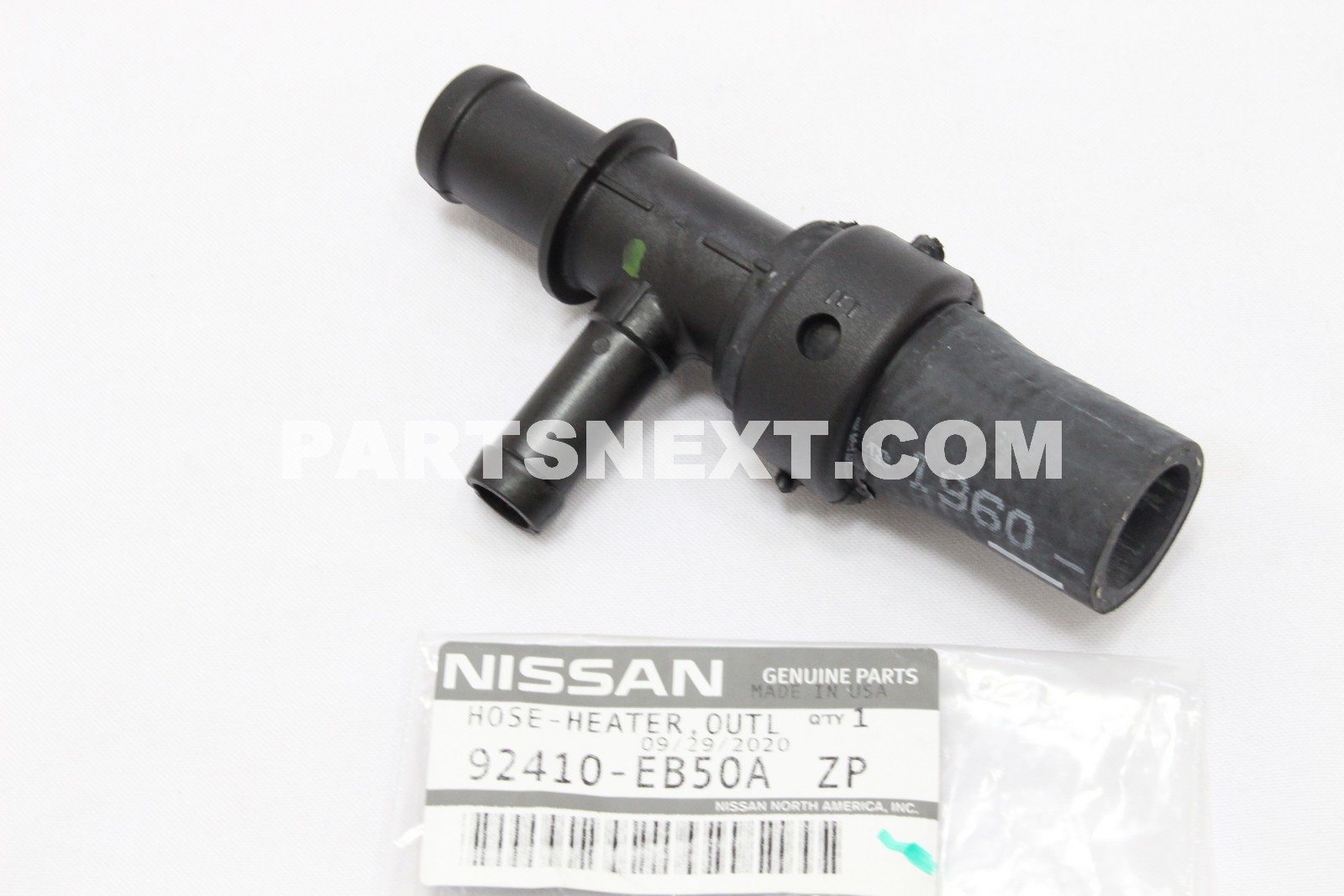 Nissan :: 92410-EB50A HOSE-HEATER,OUTLET