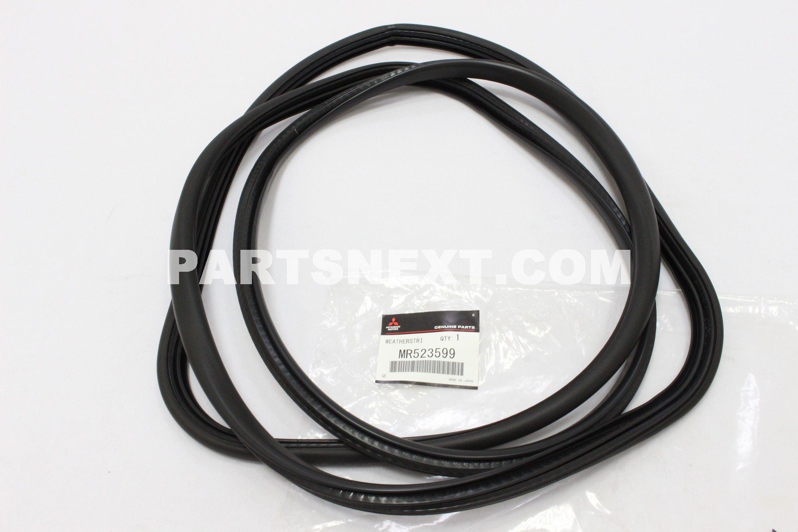 Mitsubishi :: MR523599 WEATHERSTRIP, SUNROOF LID