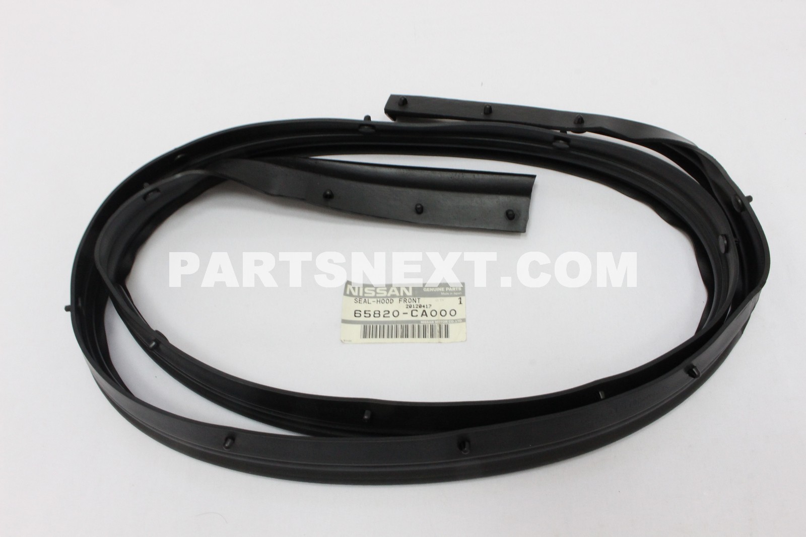 Nissan :: 65820-CA000 SEAL-HOOD FRONT