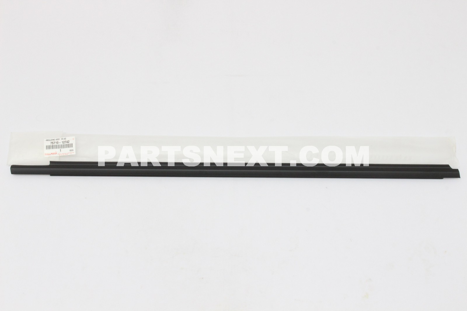 Toyota :: 75710-12742 MOULDING ASSY, FRONT DOOR BELT, RH