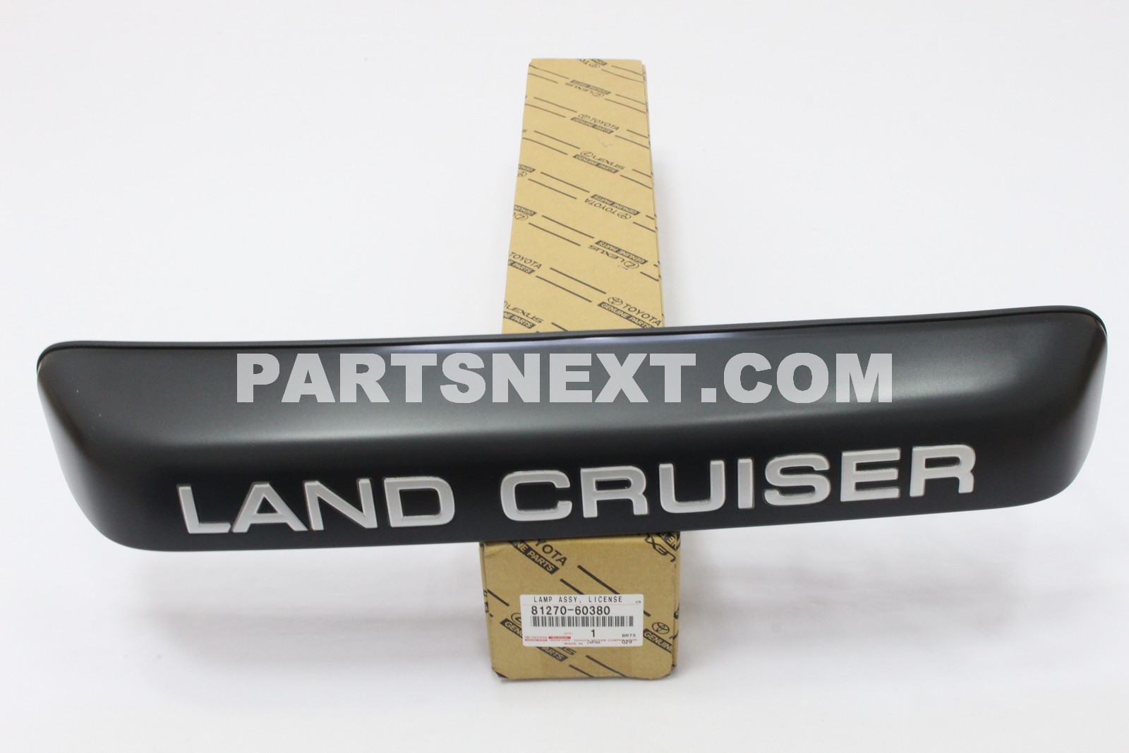 Toyota :: 81270-60380 LAMP ASSY, LICENSE PLATE