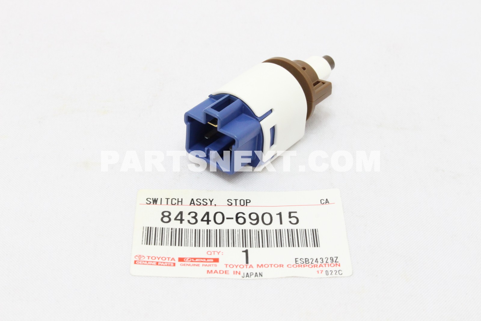 Toyota :: 84340-69015 SWITCH ASSY, STOP LAMP