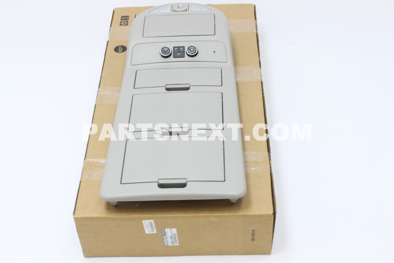 Nissan :: 26430-ZQ82A LAMP ASSY-MAP