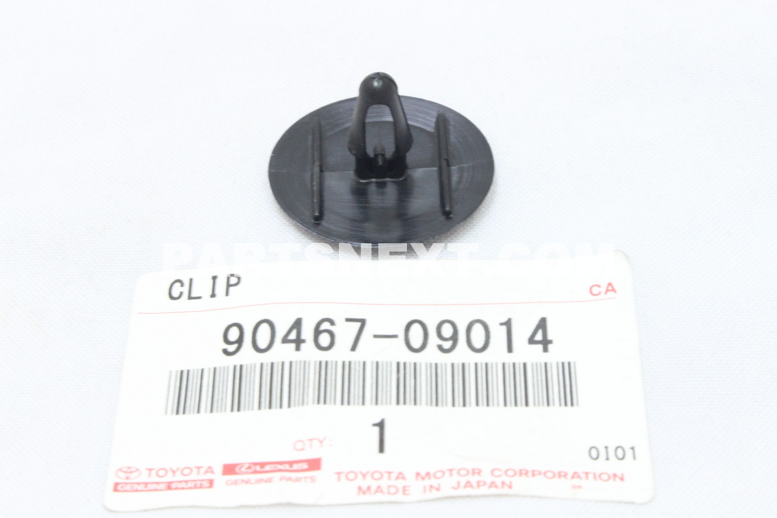 Toyota :: 90467-09014 CLIP(FOR HOOD INSULATOR)