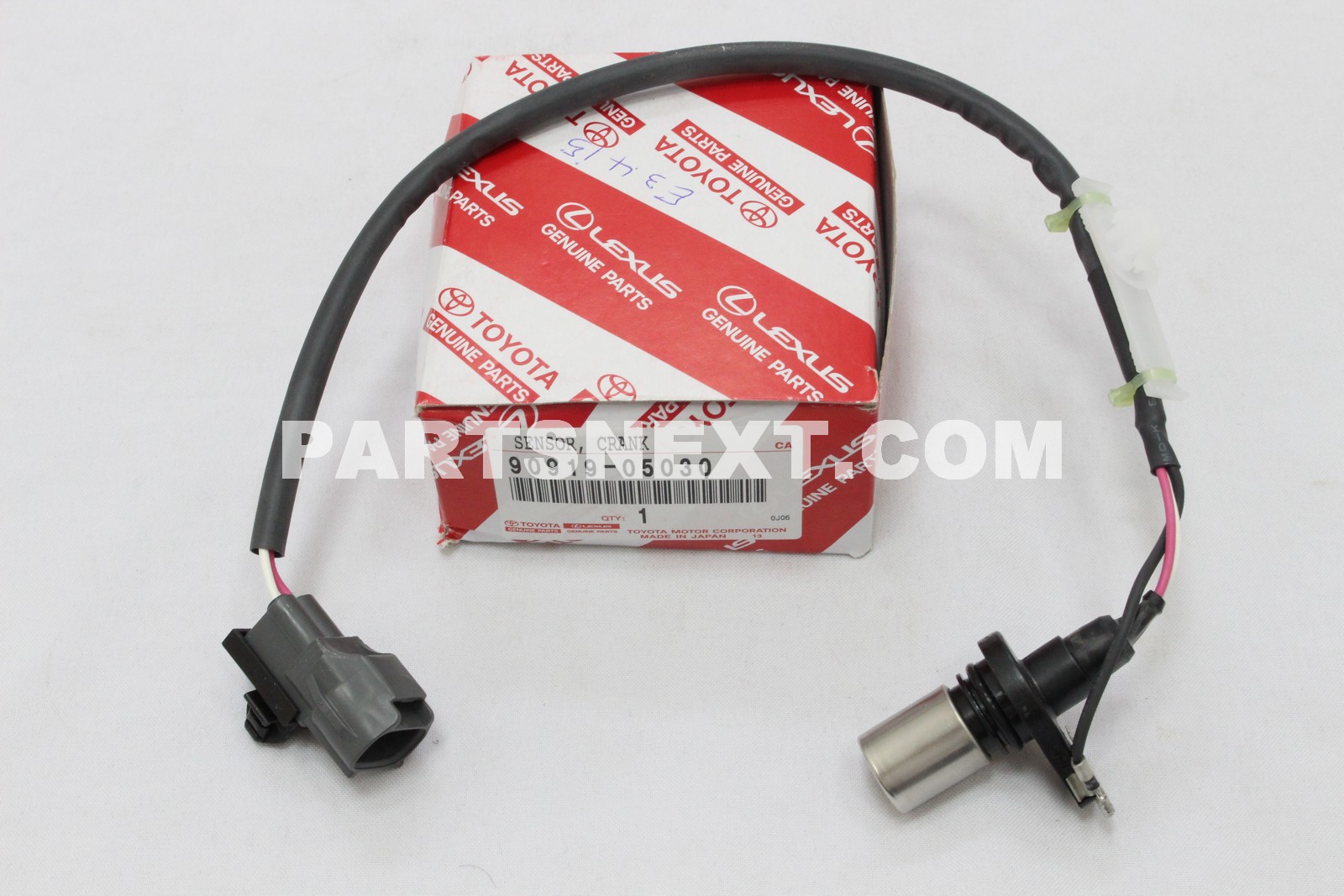 Toyota :: 90919-05030 SENSOR, CRANK POSITION