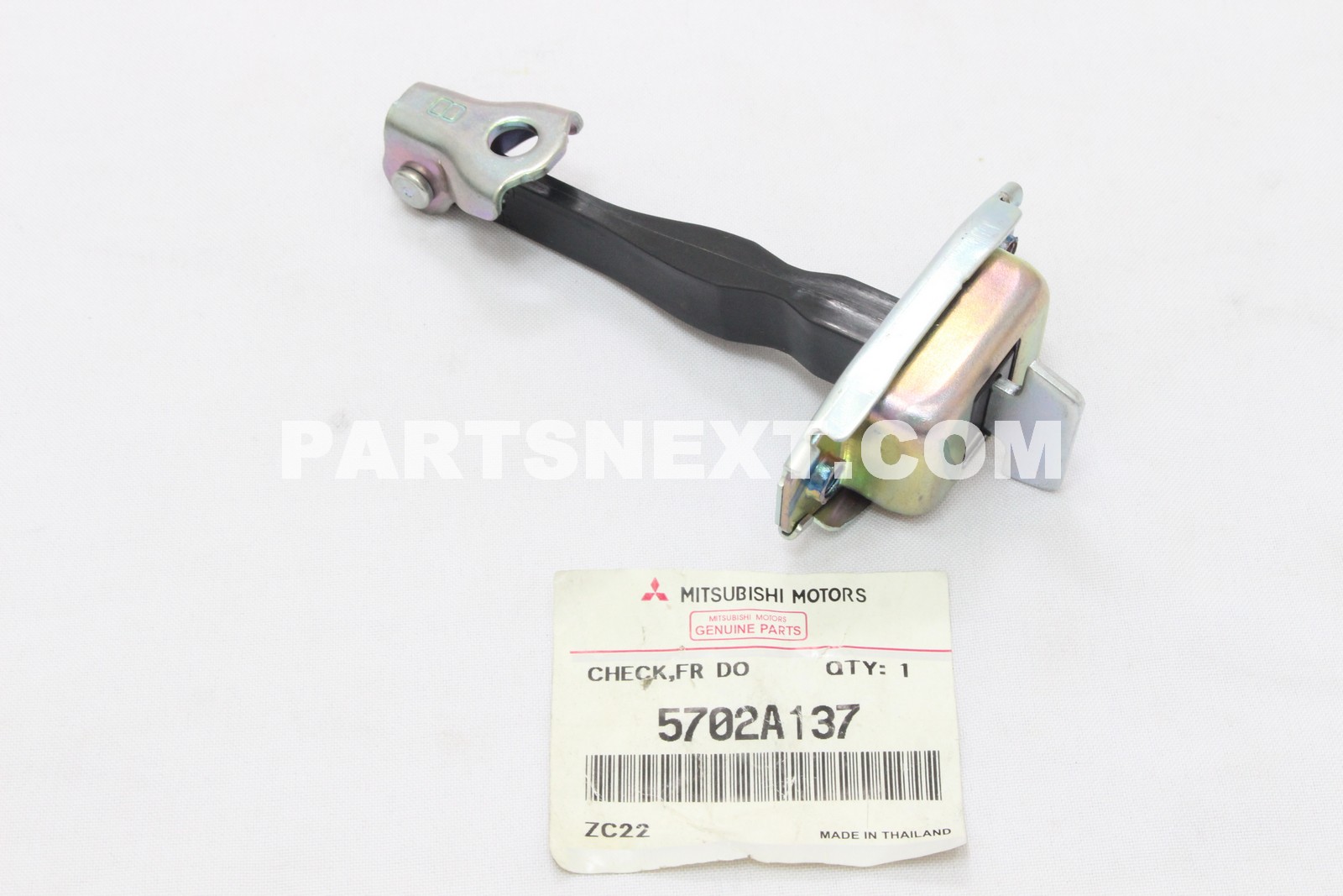Mitsubishi :: 5702A137 CHECK,FR DOOR