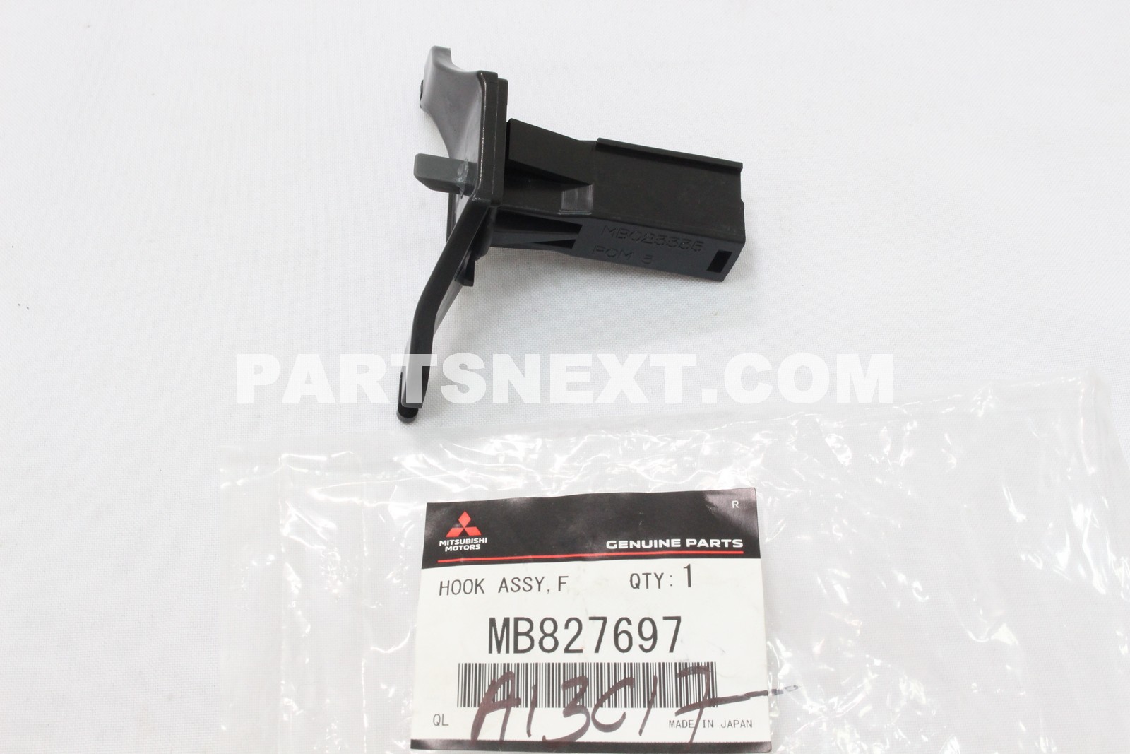 Mitsubishi :: MB827697 HOOK ASSY,FUEL FILLER LID