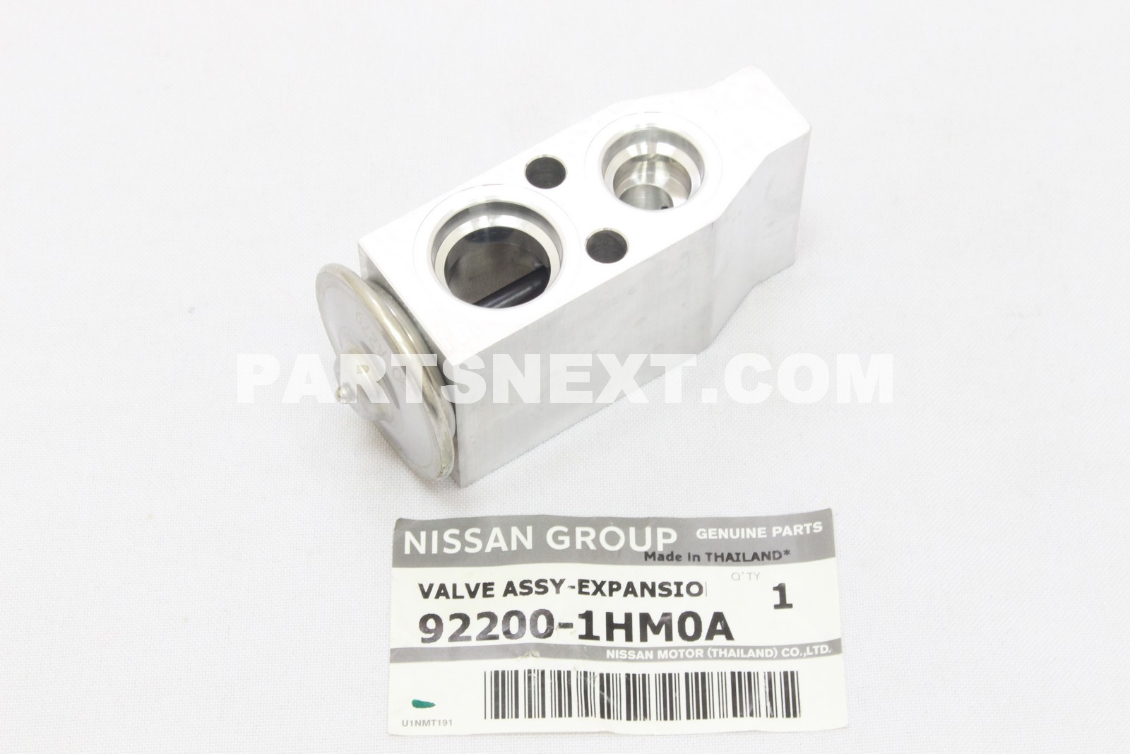 Nissan :: 92200-1HM0A VALVE ASSY-EXPANSION