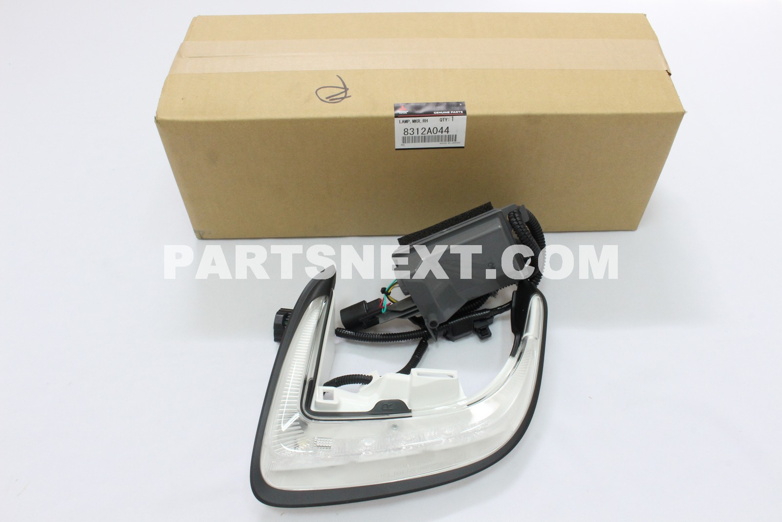 Mitsubishi :: 8312A044 LAMP ASSY,SIDE MARKE