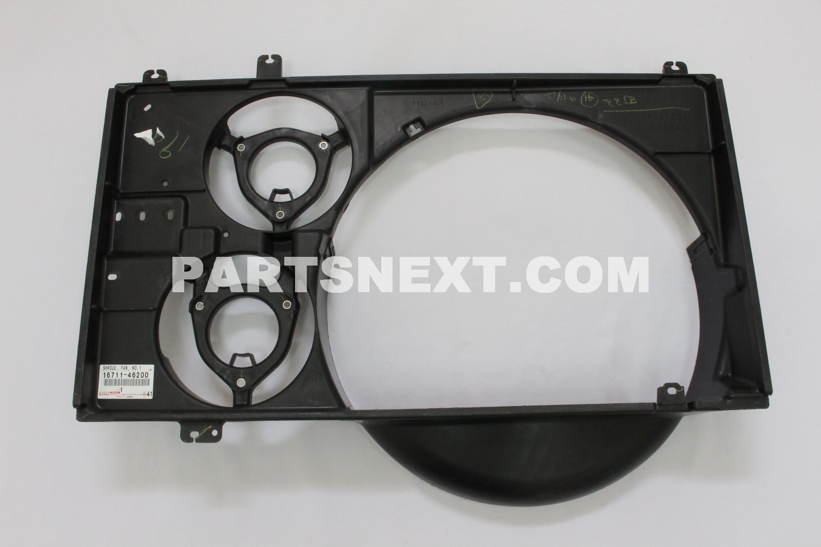 Toyota :: 16711-46200 SHROUD, FAN