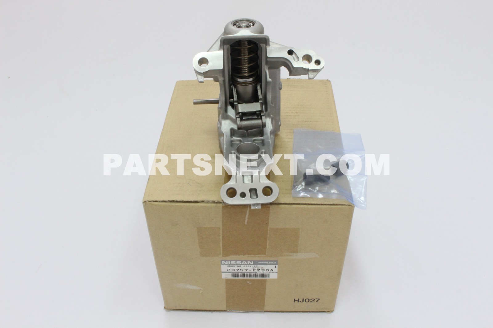 Nissan :: 23757-EZ30A HOUSING ASSY ACTUATOR W/COUPLING