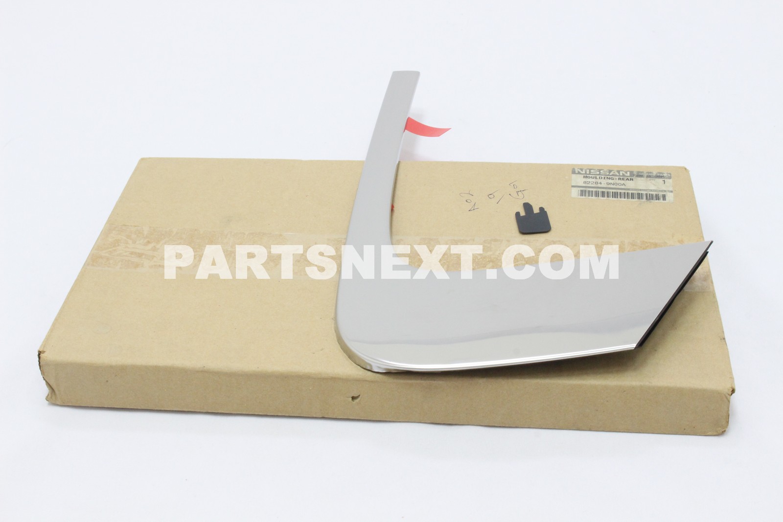 Nissan :: 82284-9N00A MOULDING-REAR DOOR SASH,CENTER RH