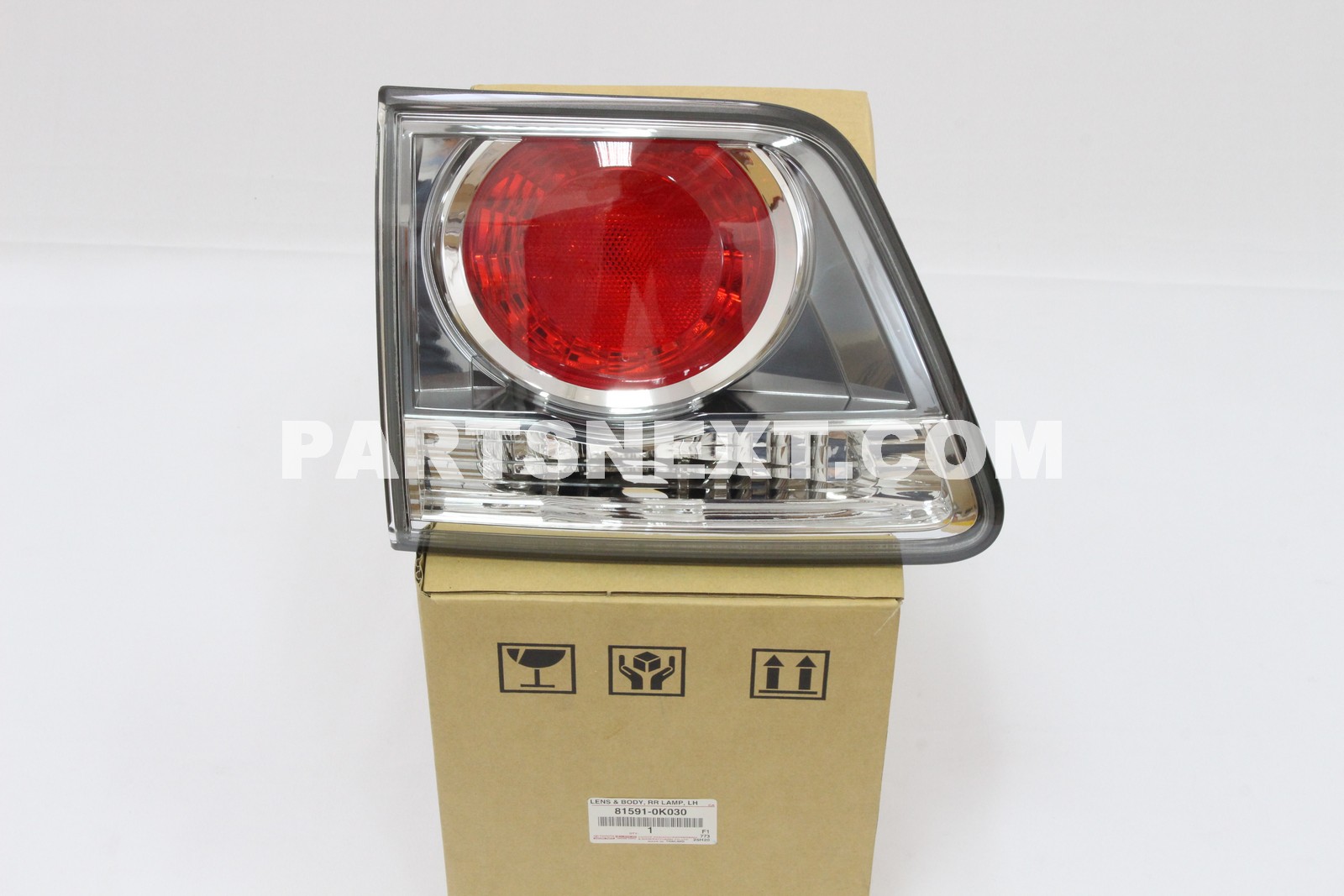 Toyota :: 81591-0K030 LENS AND BODY, REAR LAMP, LH