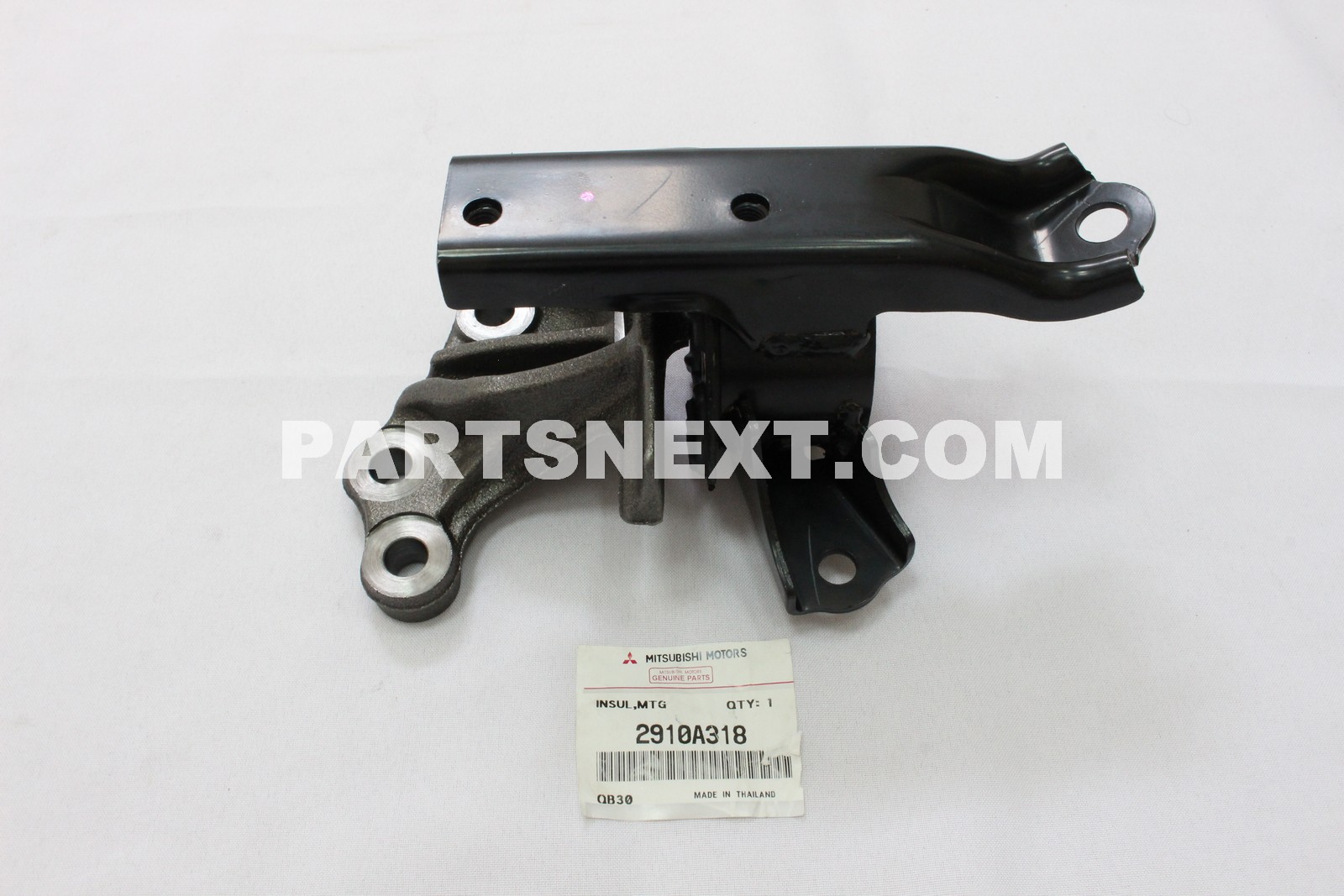 Mitsubishi :: 2910A318 INSULATOR,T/M MOUNTI