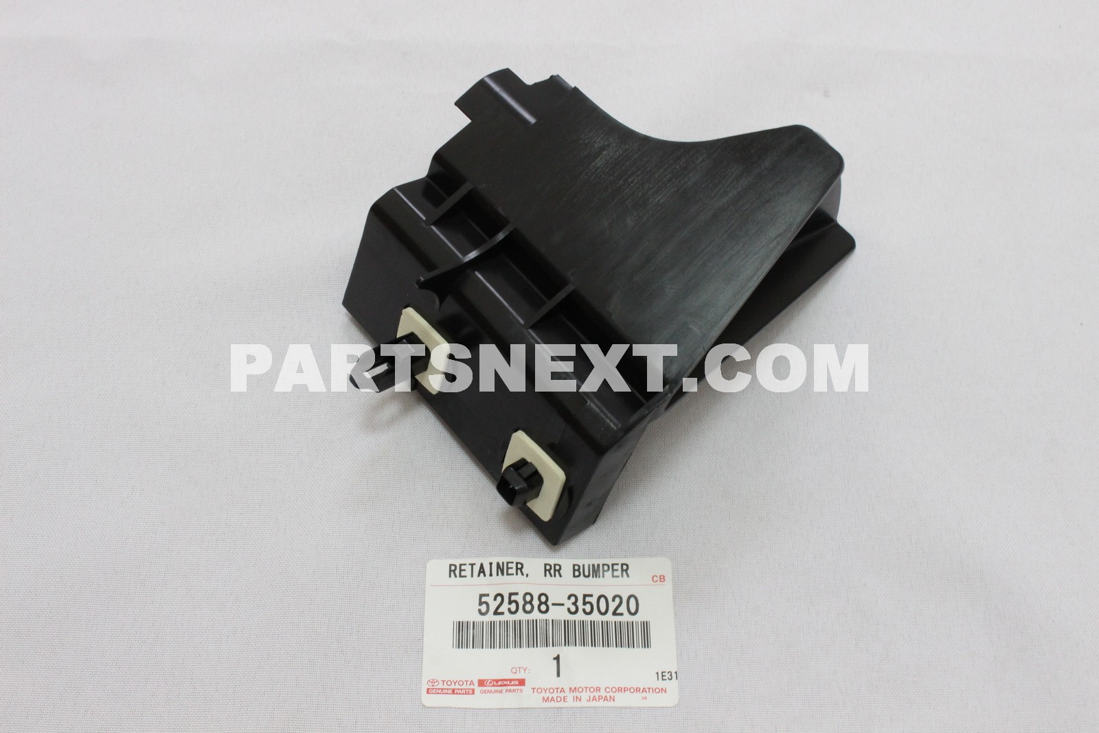 Toyota :: 52588-35020 RETAINER, REAR BUMPER END, LH