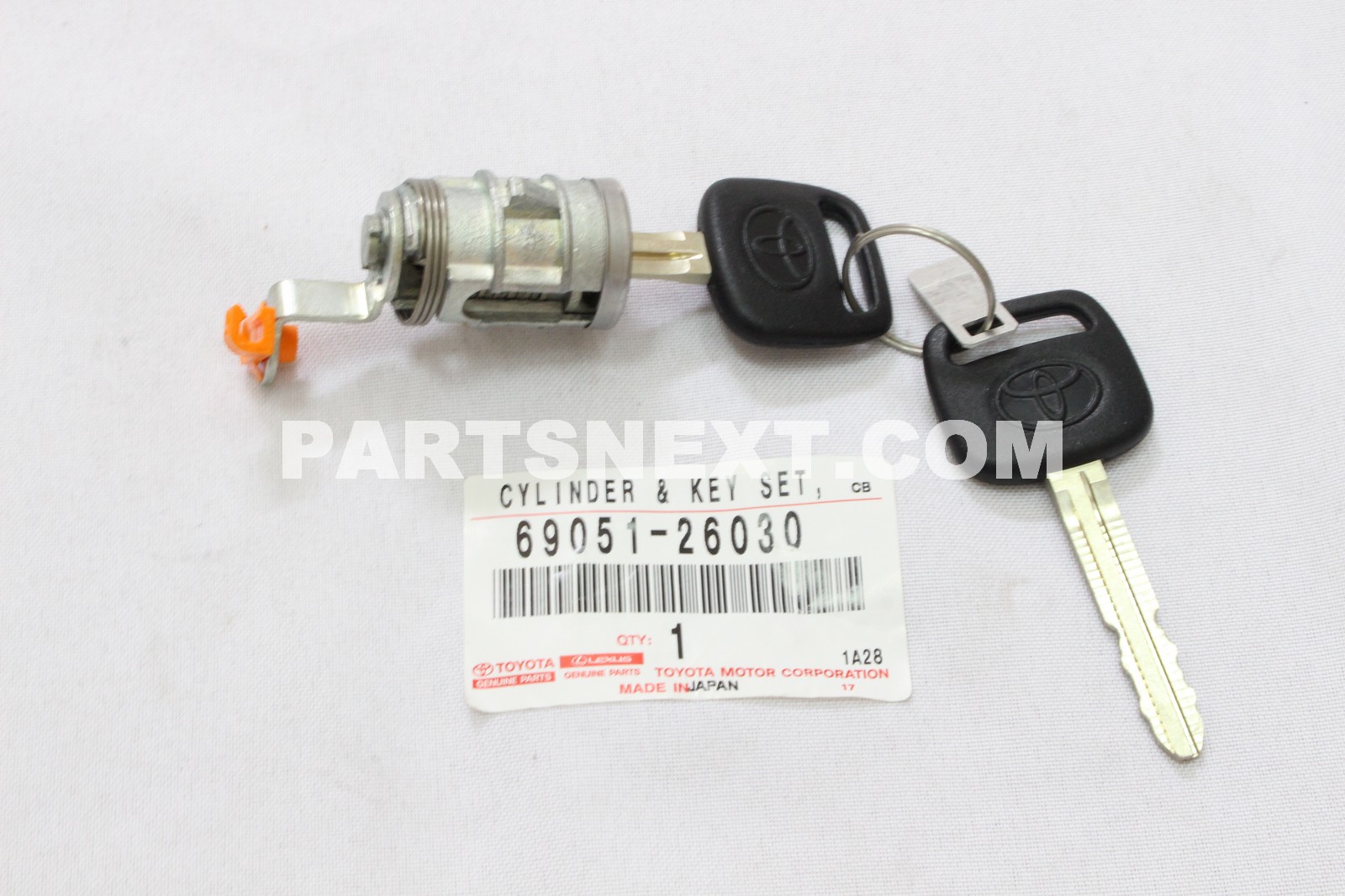 Toyota :: 69051-26030 CYLINDER & KEY SET, DOOR LOCK, RH
