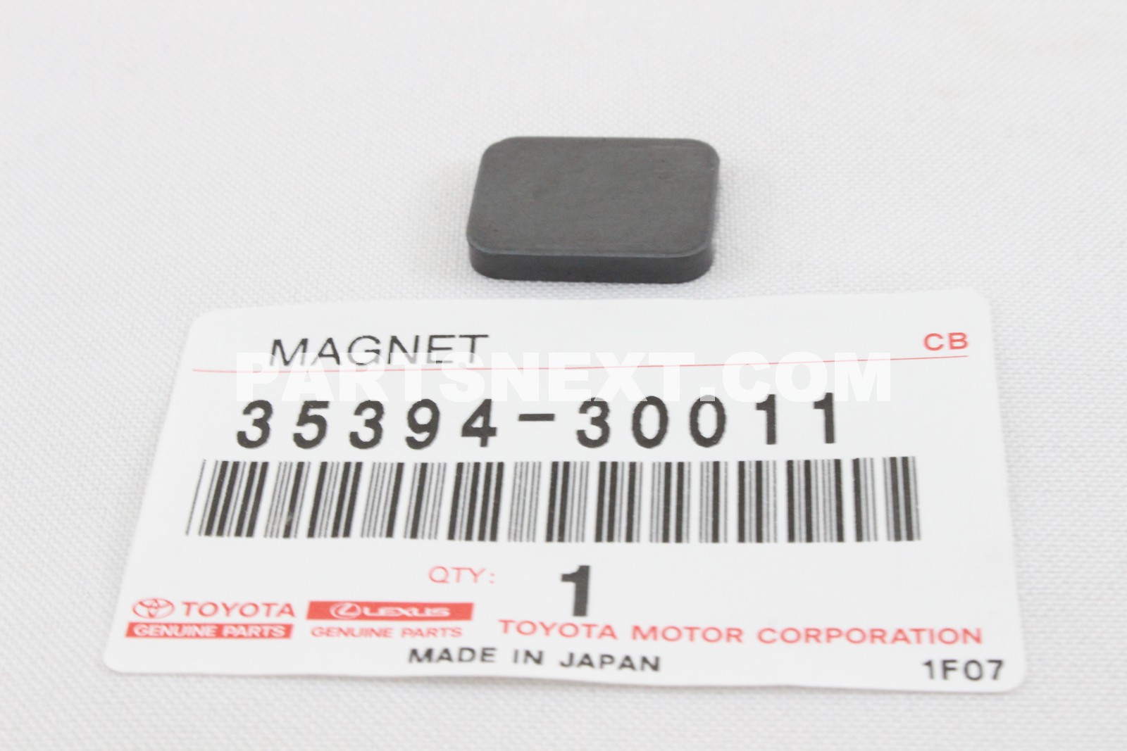 Toyota :: 35394-30011 MAGNET, OIL CLEANER