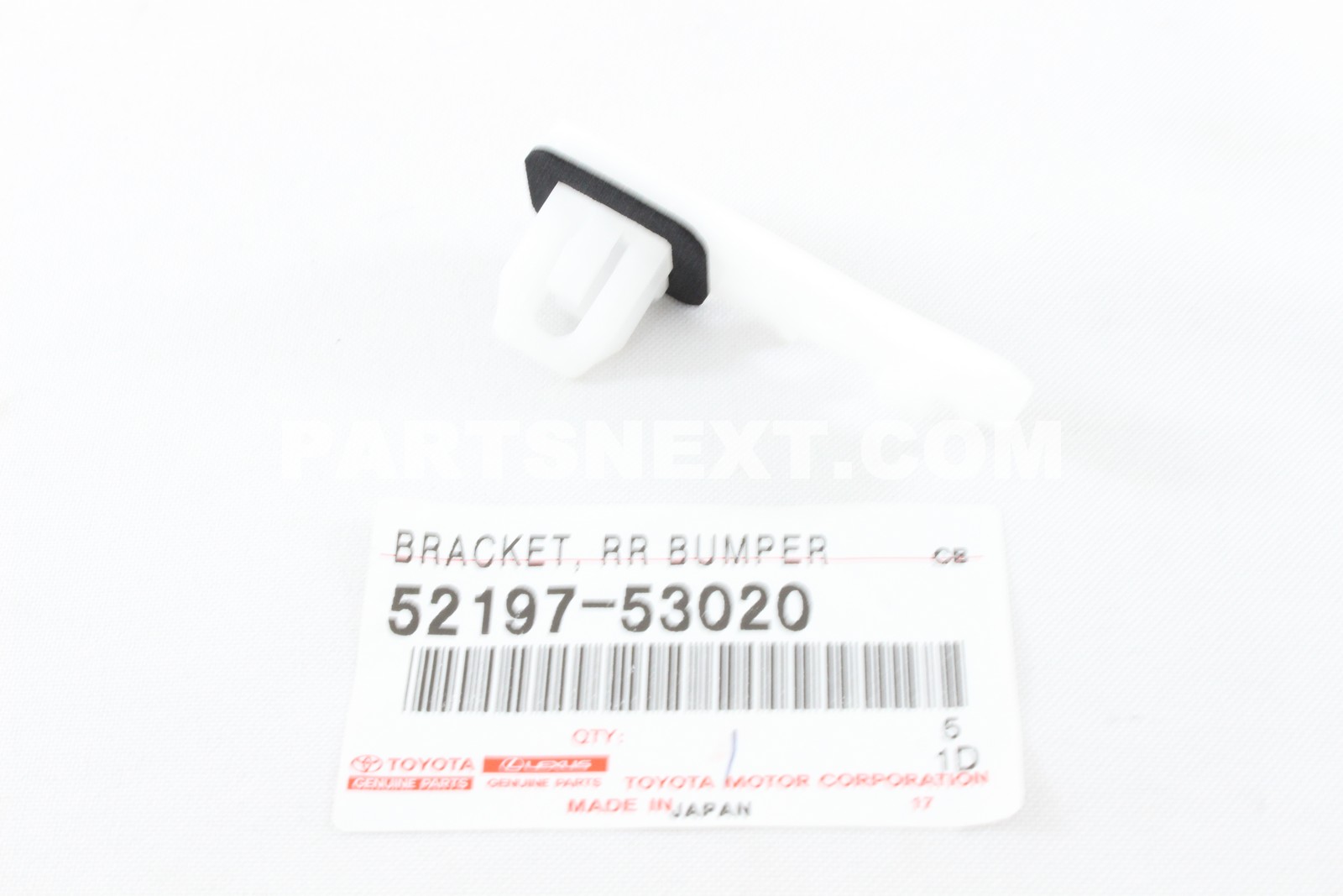 Toyota :: 52197-53020 BRACKET, REAR BUMPER SEAL, RH