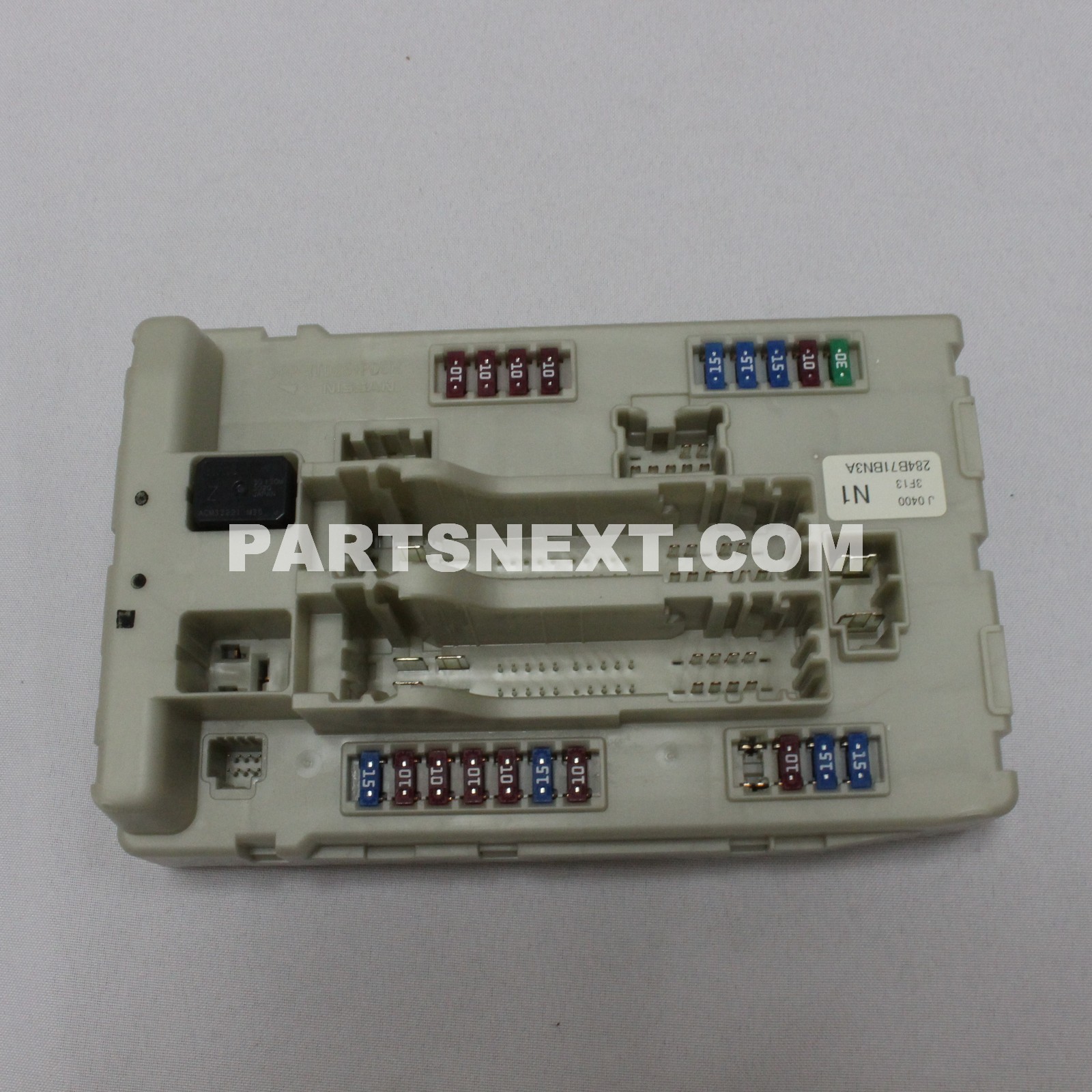 Nissan :: 284B7-1BN3A CONTROLLER UNIT-IPDM ENGINE ROOM