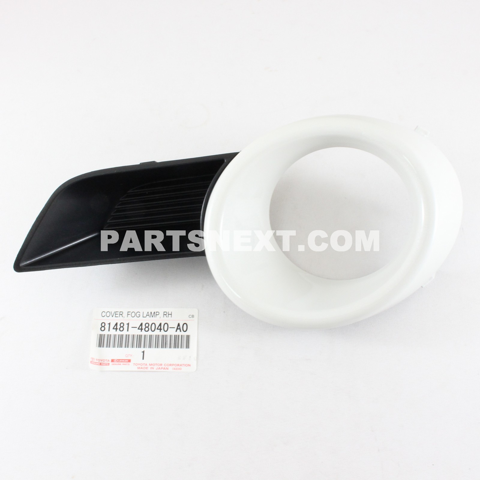 Toyota :: 81481-48040-A0 COVER, FOG LAMP, RH