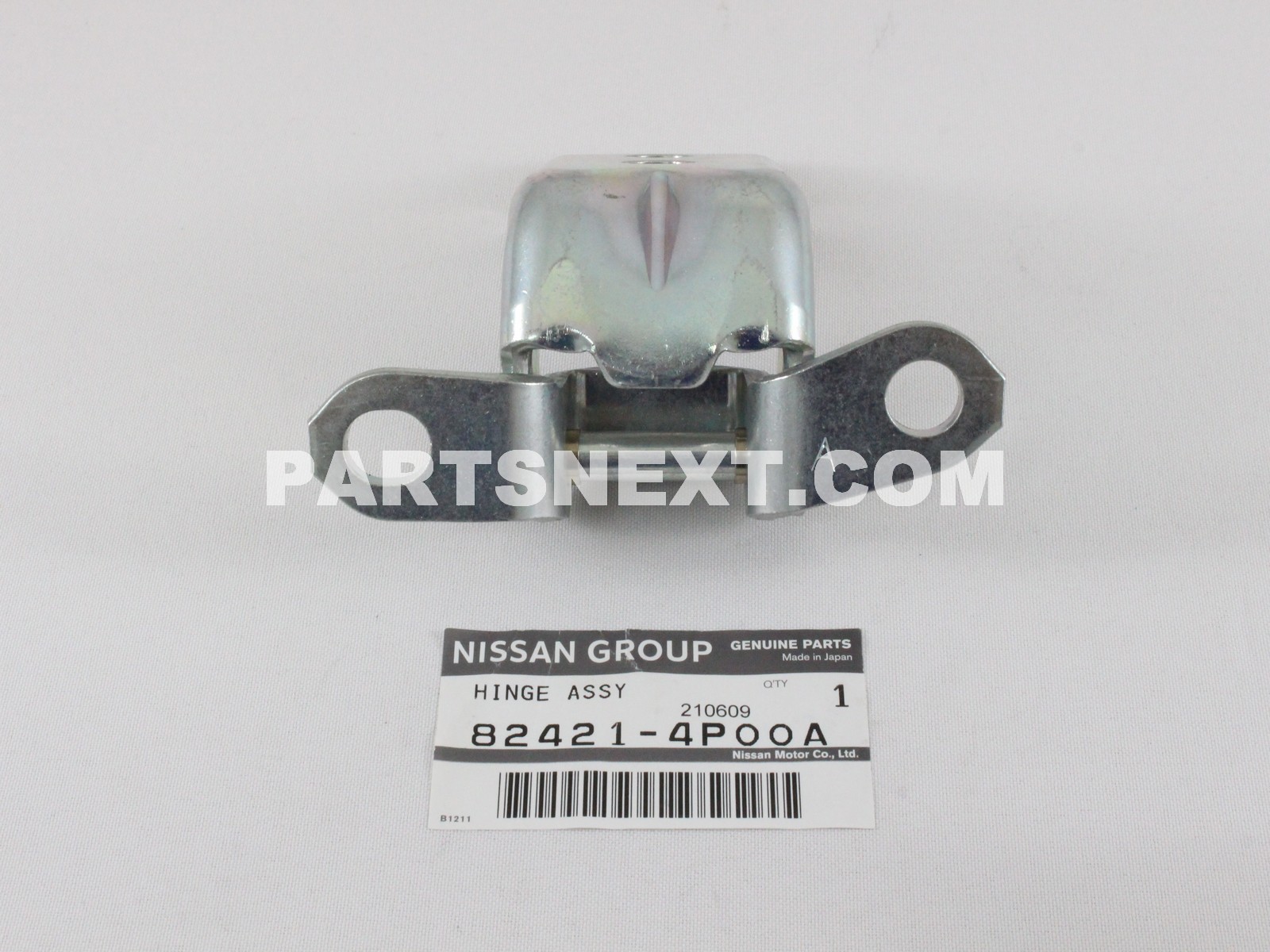 Nissan :: 82421-4P00A HINGE ASSY-FRONT DOOR